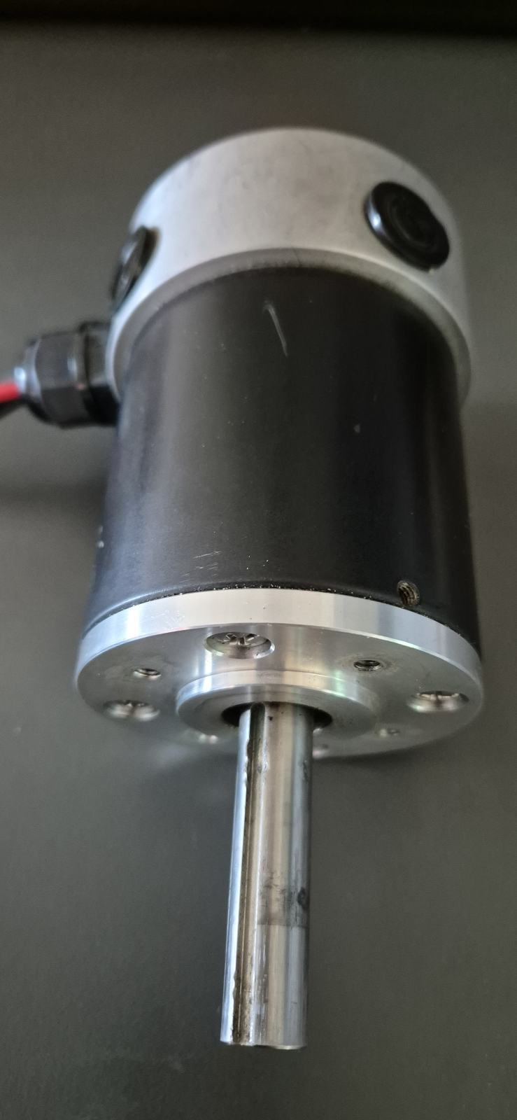 AMPFLOW A28-150 dc motor