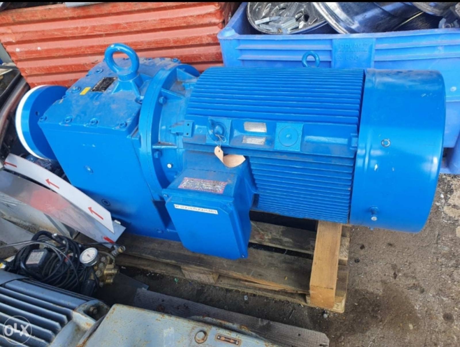 Elektromotor Reduktor 90kW 1486 o/min