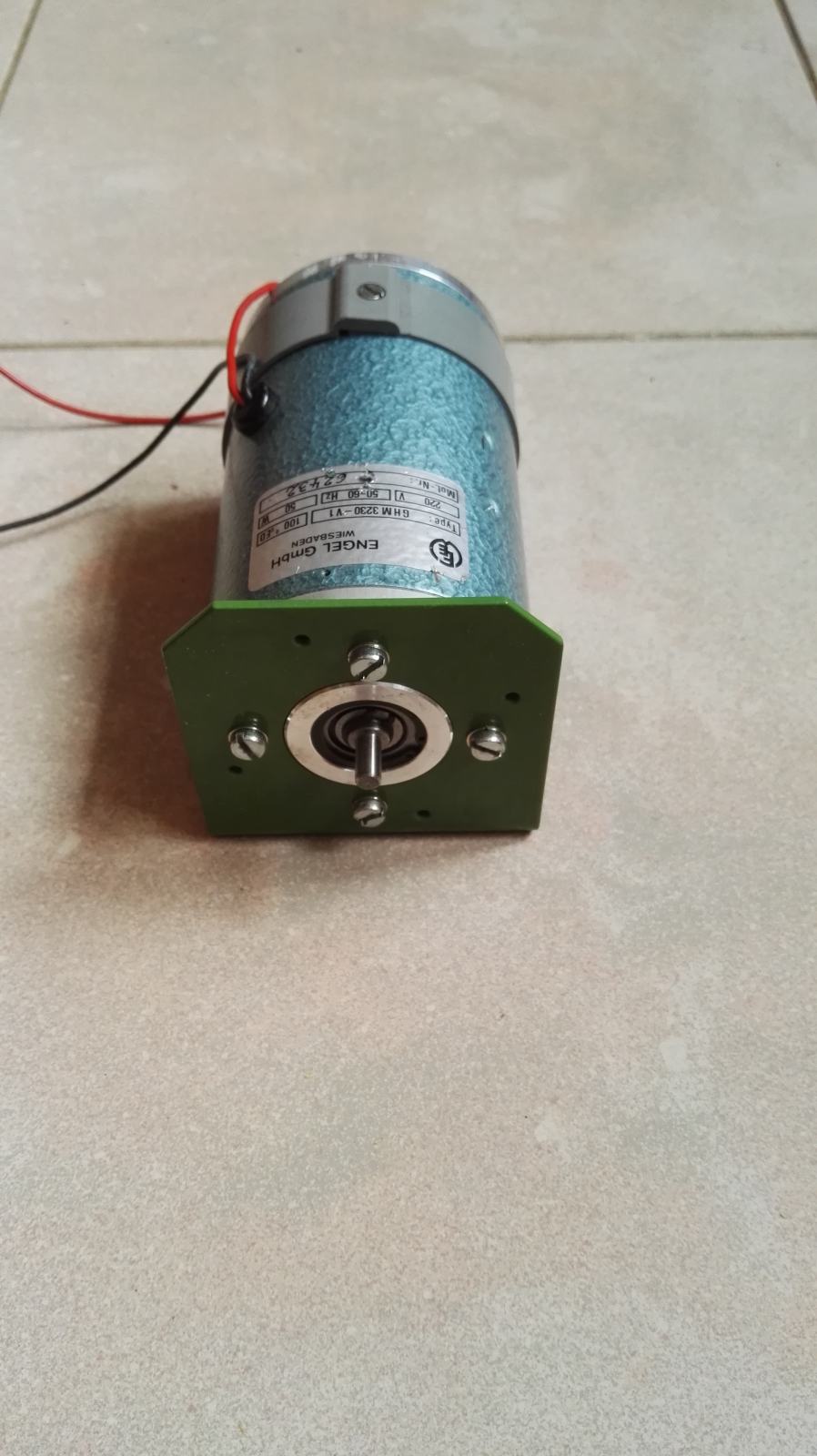 Prodajem novi elektromotor marke Engel