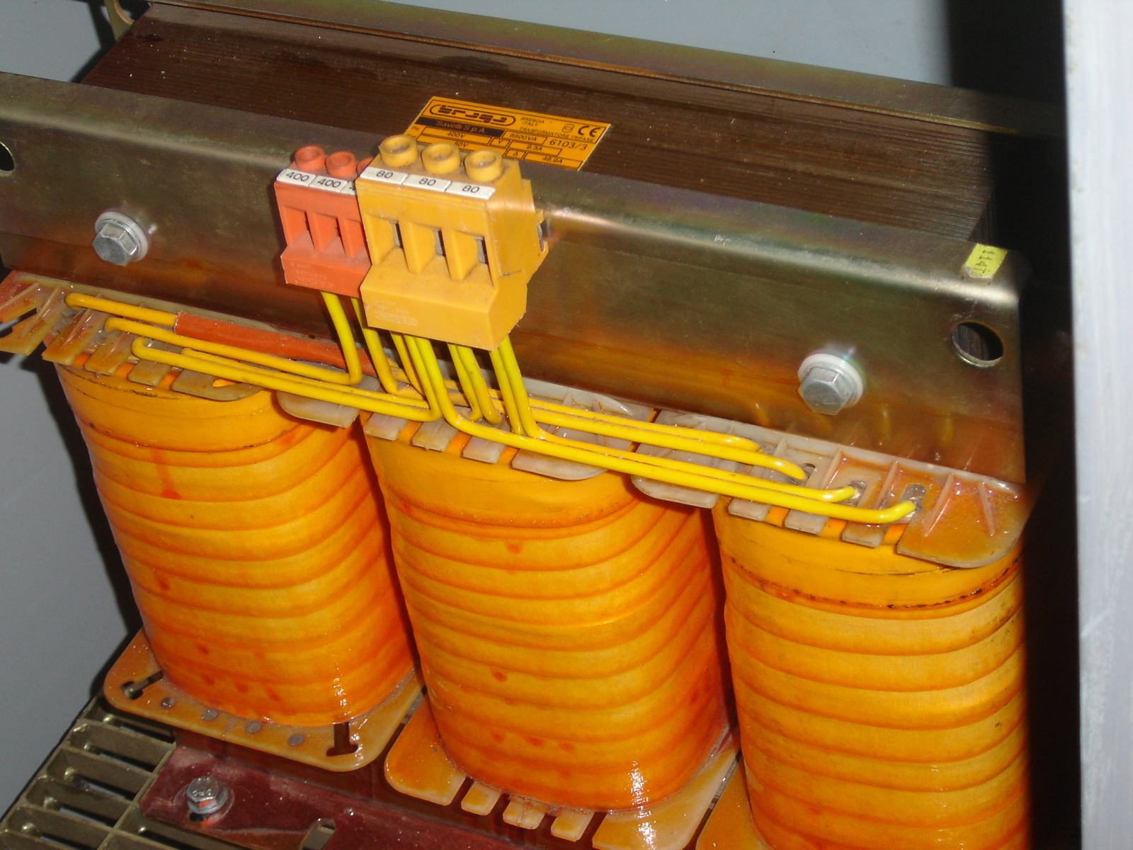 Energetski i regulacioni transformator