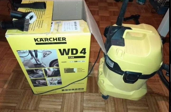Karcher VD4 profesionalni usisavac