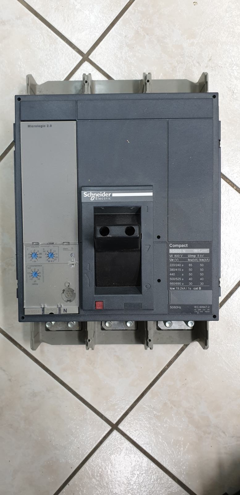 Schneider electric Compact NS800 N