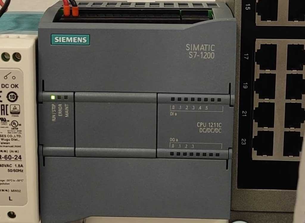 Siemens PLC S7-1200 CPU 1211C DC/DC/DC