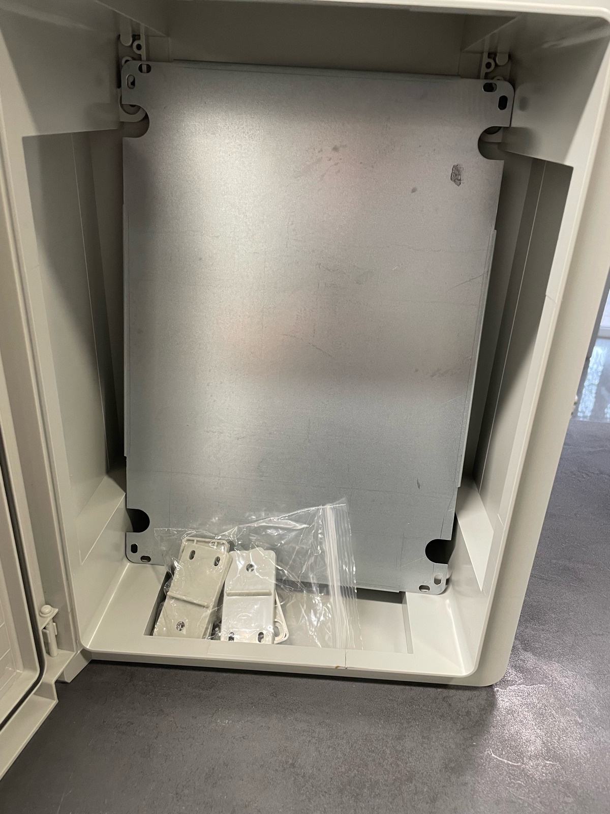 Strujni ormar 300x400x170 IP65