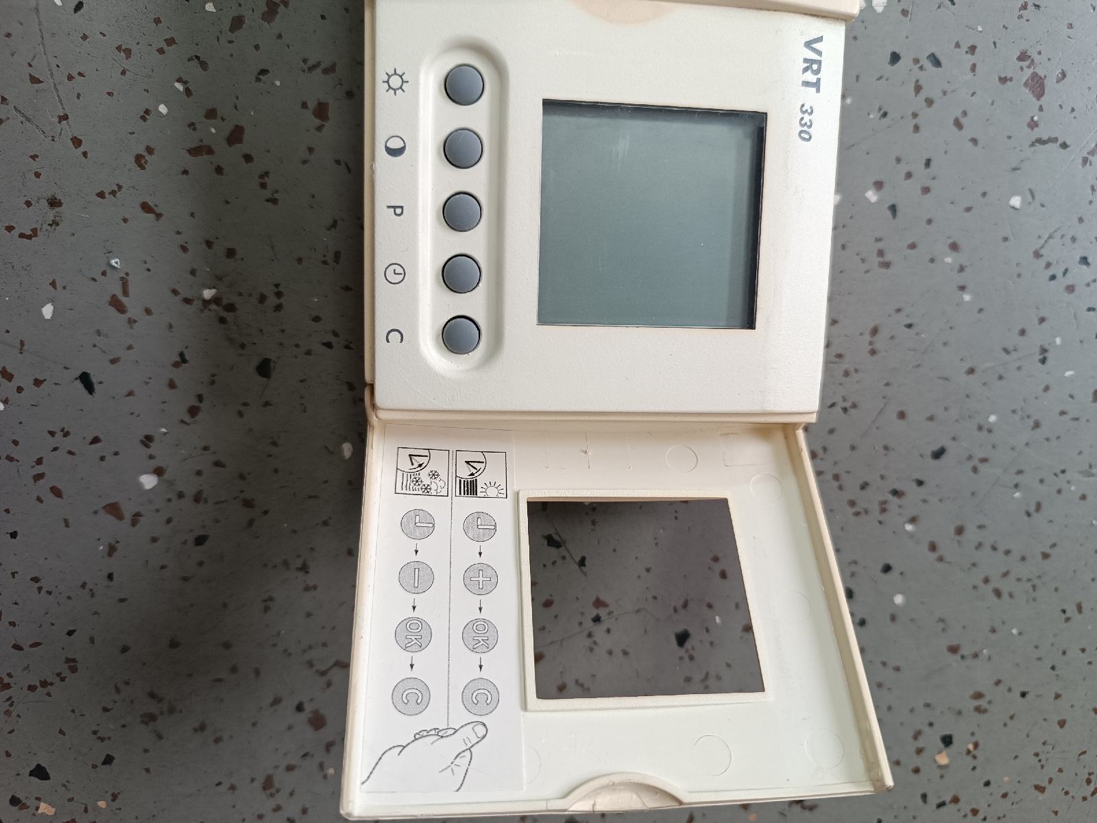 Vaillant digitalni termostat VRT 330