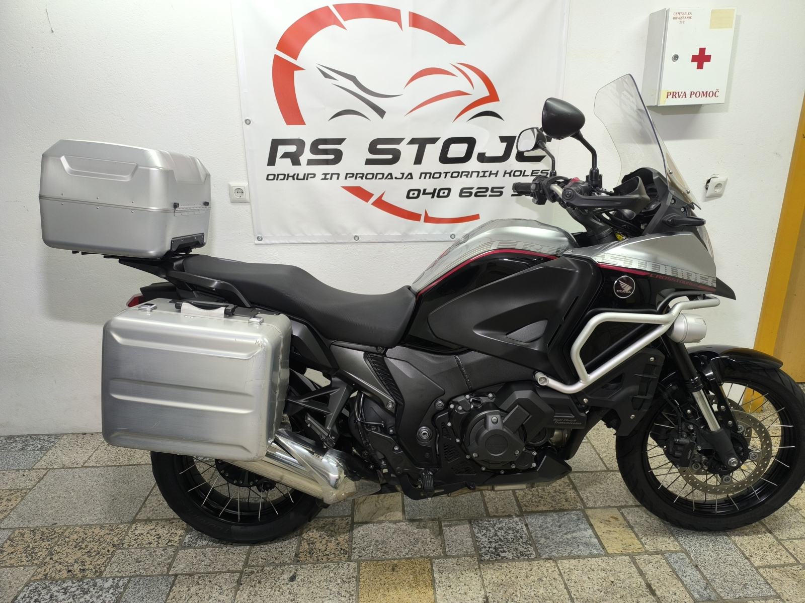 Honda VFR 1200 XD DCT CROSSTOURER ABS TC TOP STANJE 2015 cm3, 2015 god.
