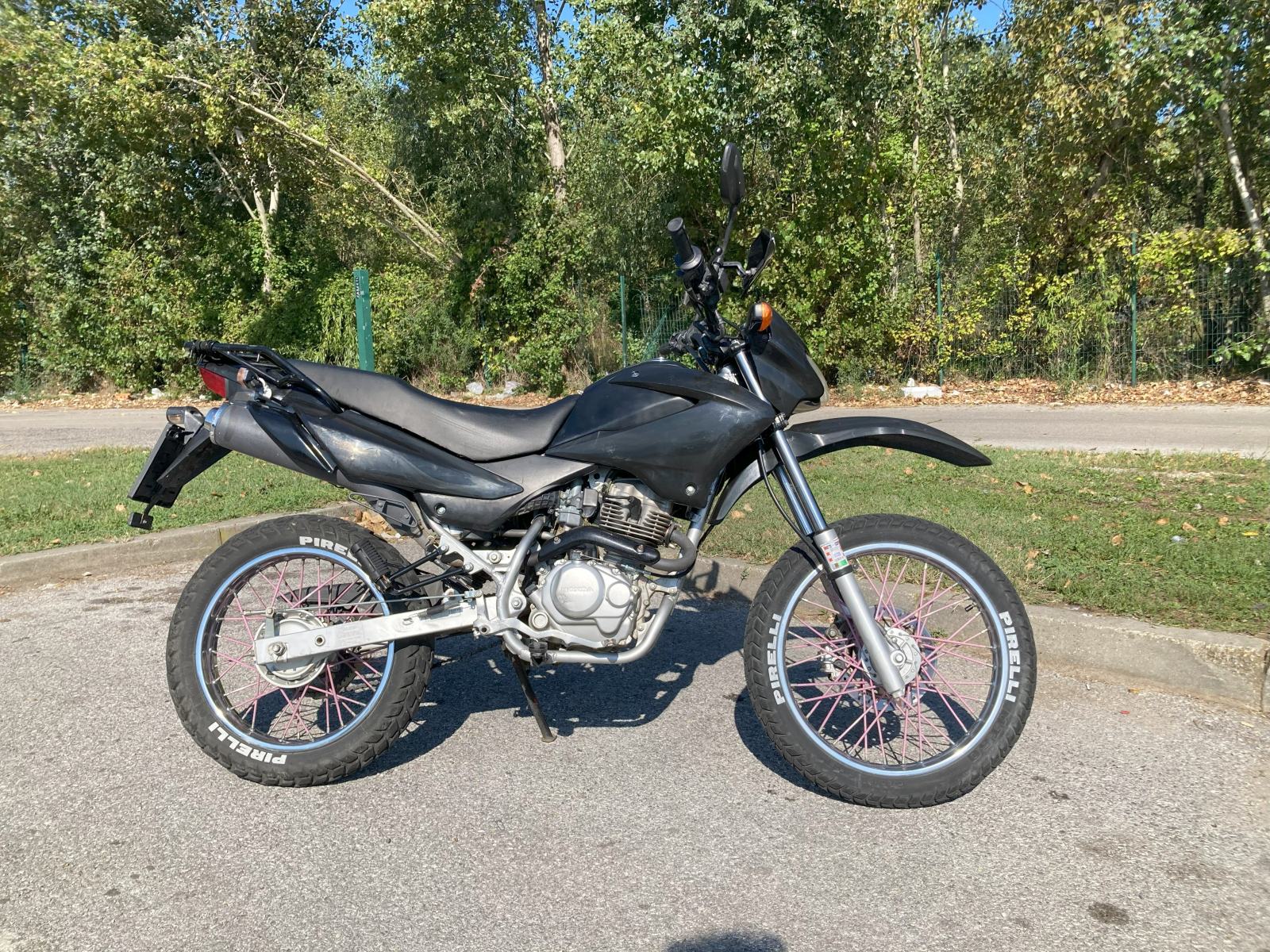 Honda XR 125 L 125 cm3, 2007 god.