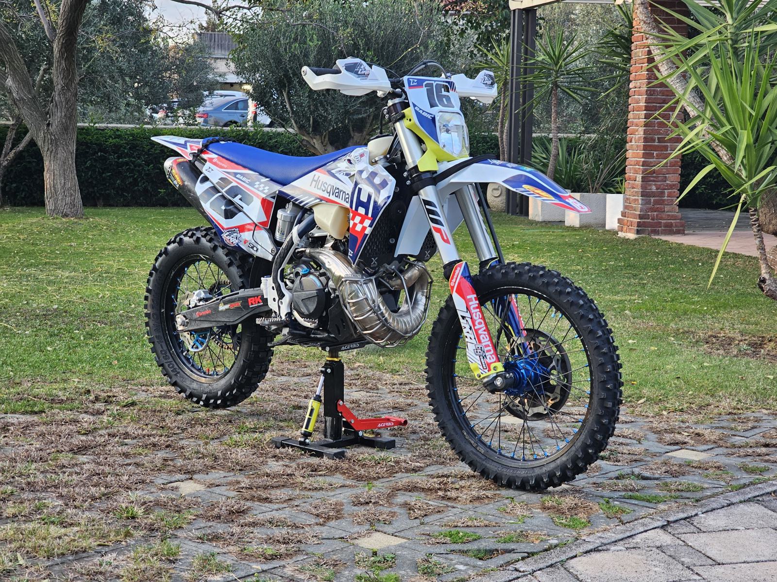 Husqvarna TE300i 2020, 2020 god.