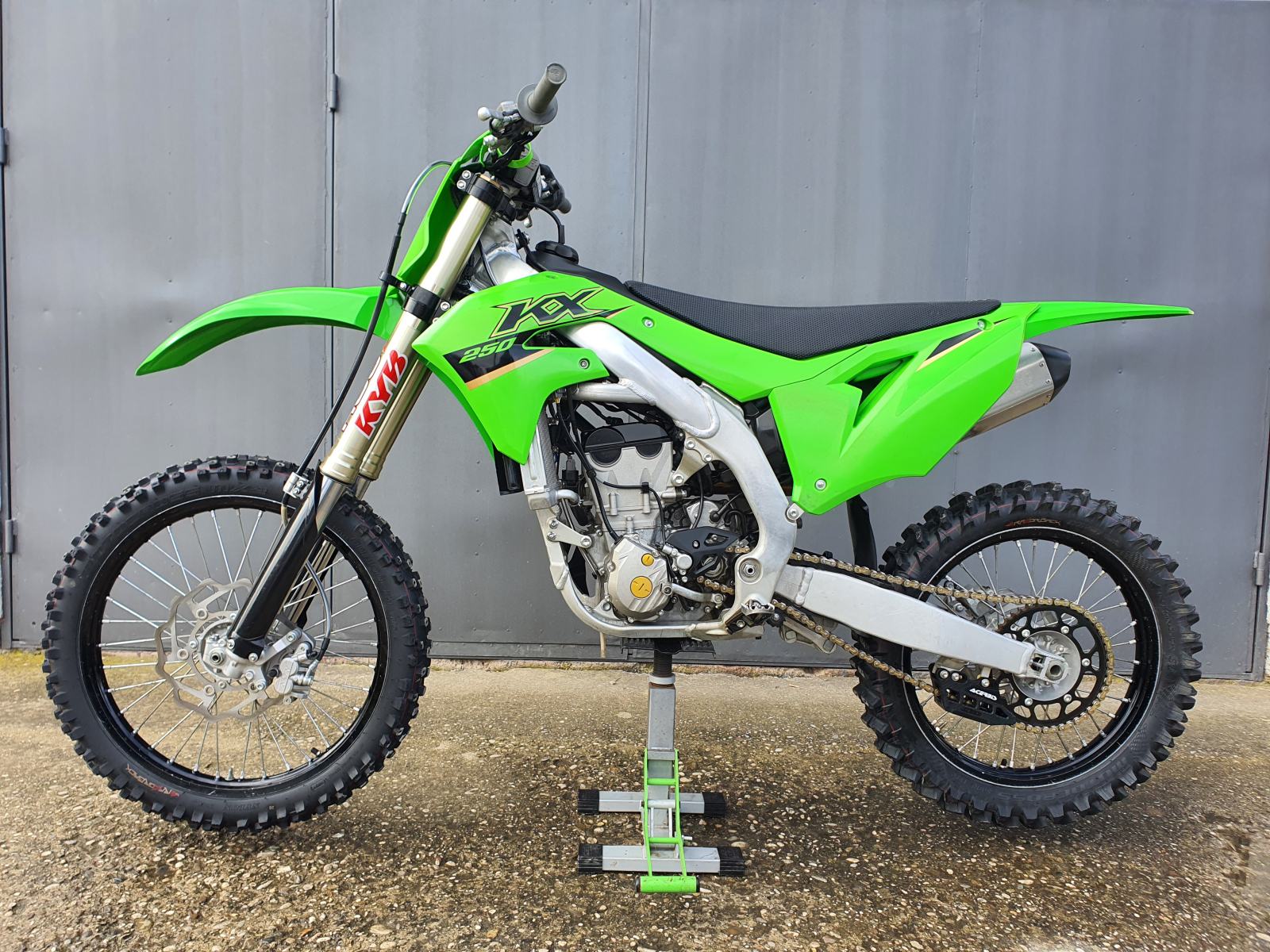 KAWASAKI KXF 250 2022 TOP STANJE! 57 h, 2022 god.