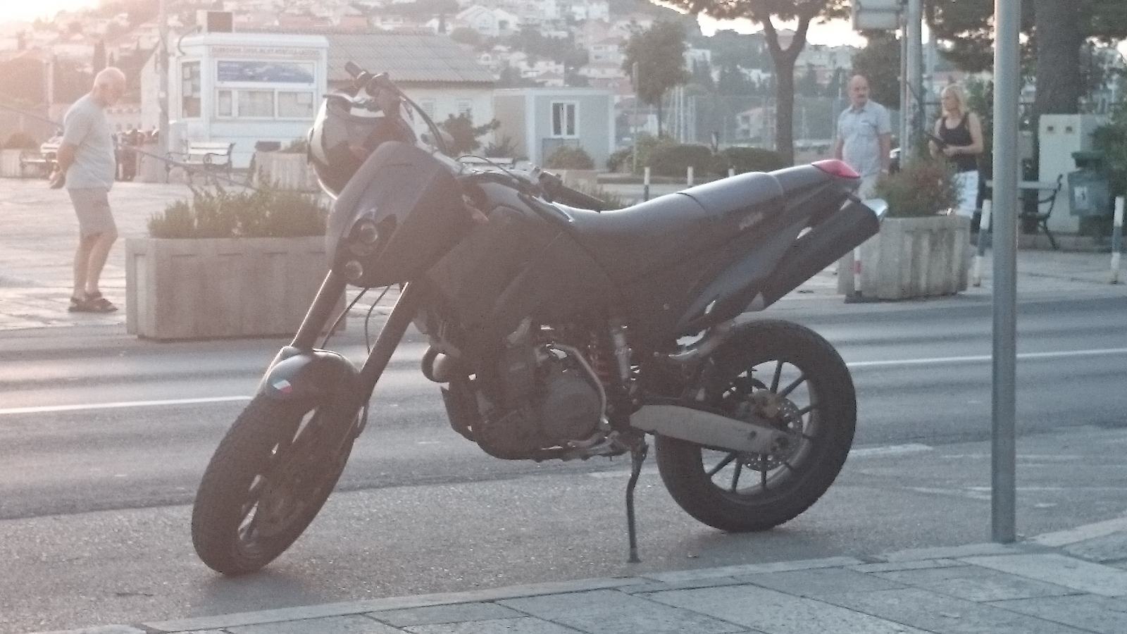 KTM duke 2 625 cm3, 2006 god.