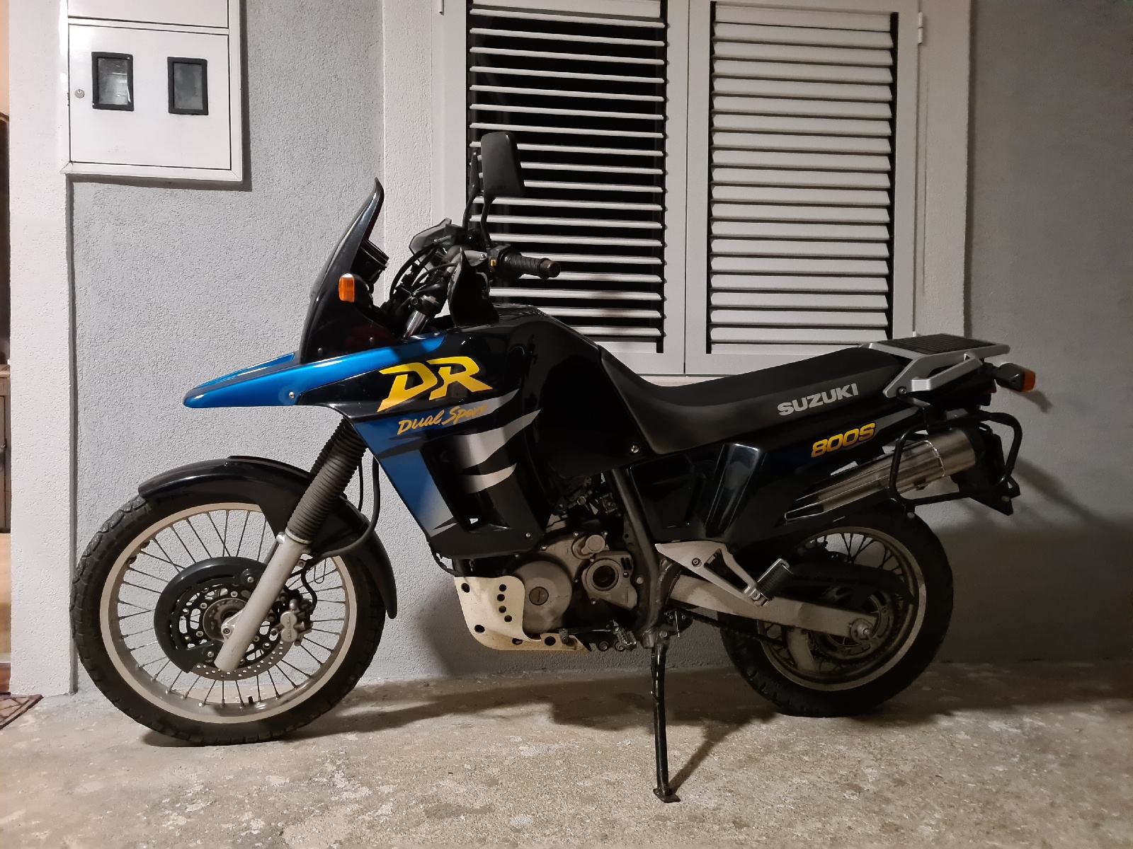 Suzuki Dr 800 800 cm3, 1997 god.