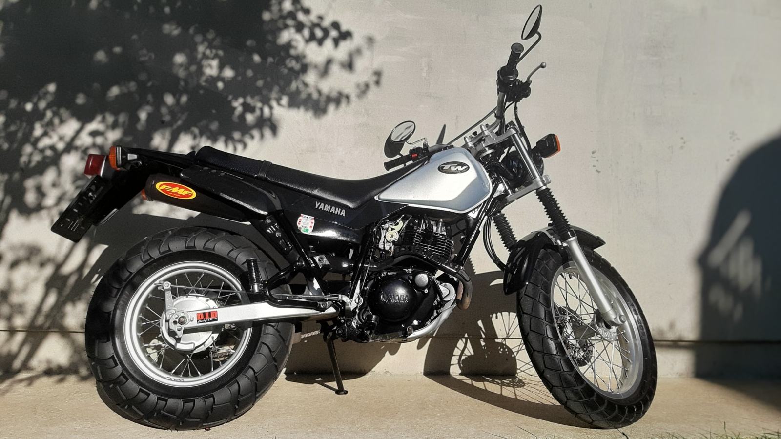 Yamaha TW 125 125 cm3, 2003 god.