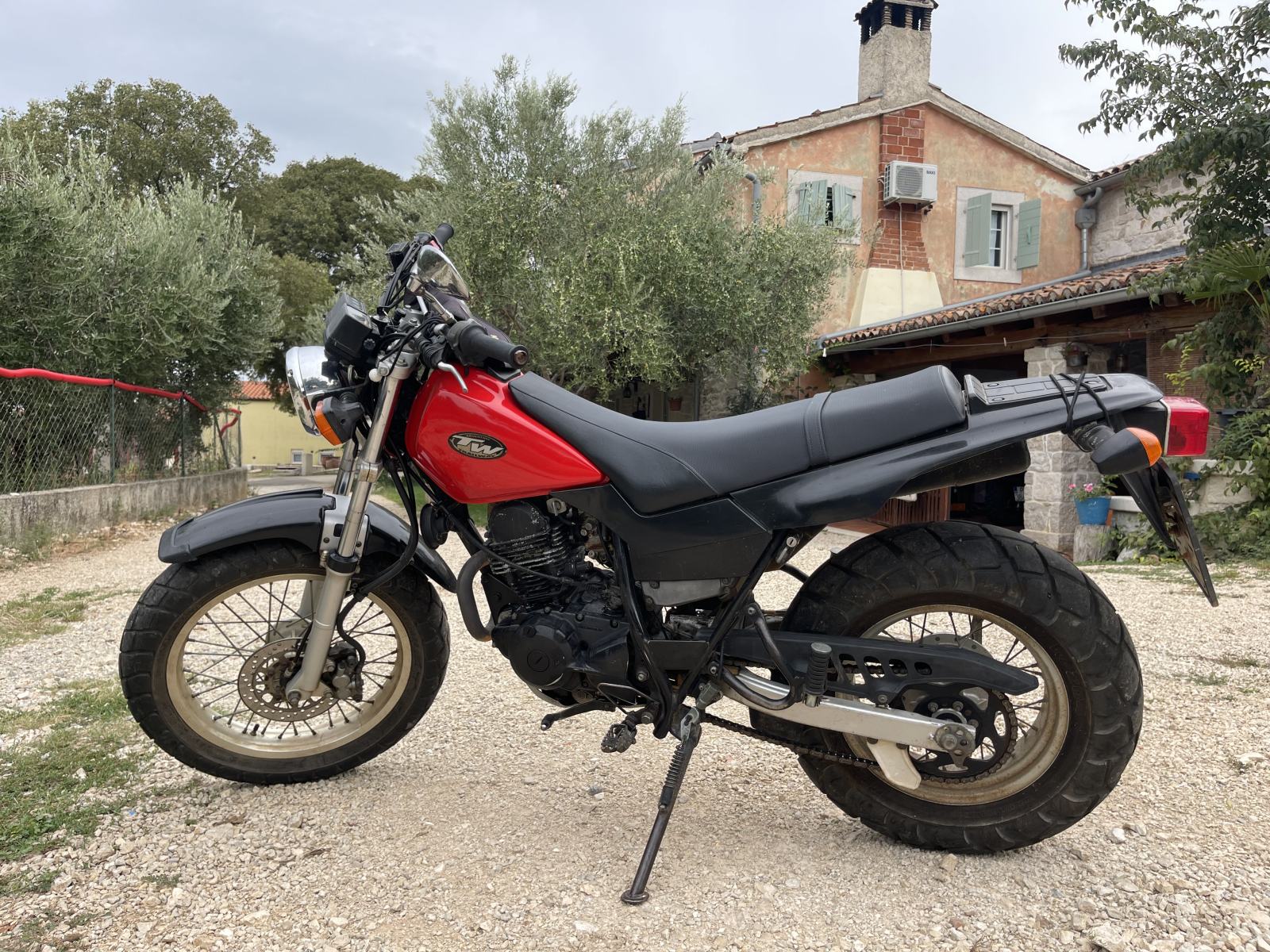 Yamaha TW 125 cm3, 2003 god.