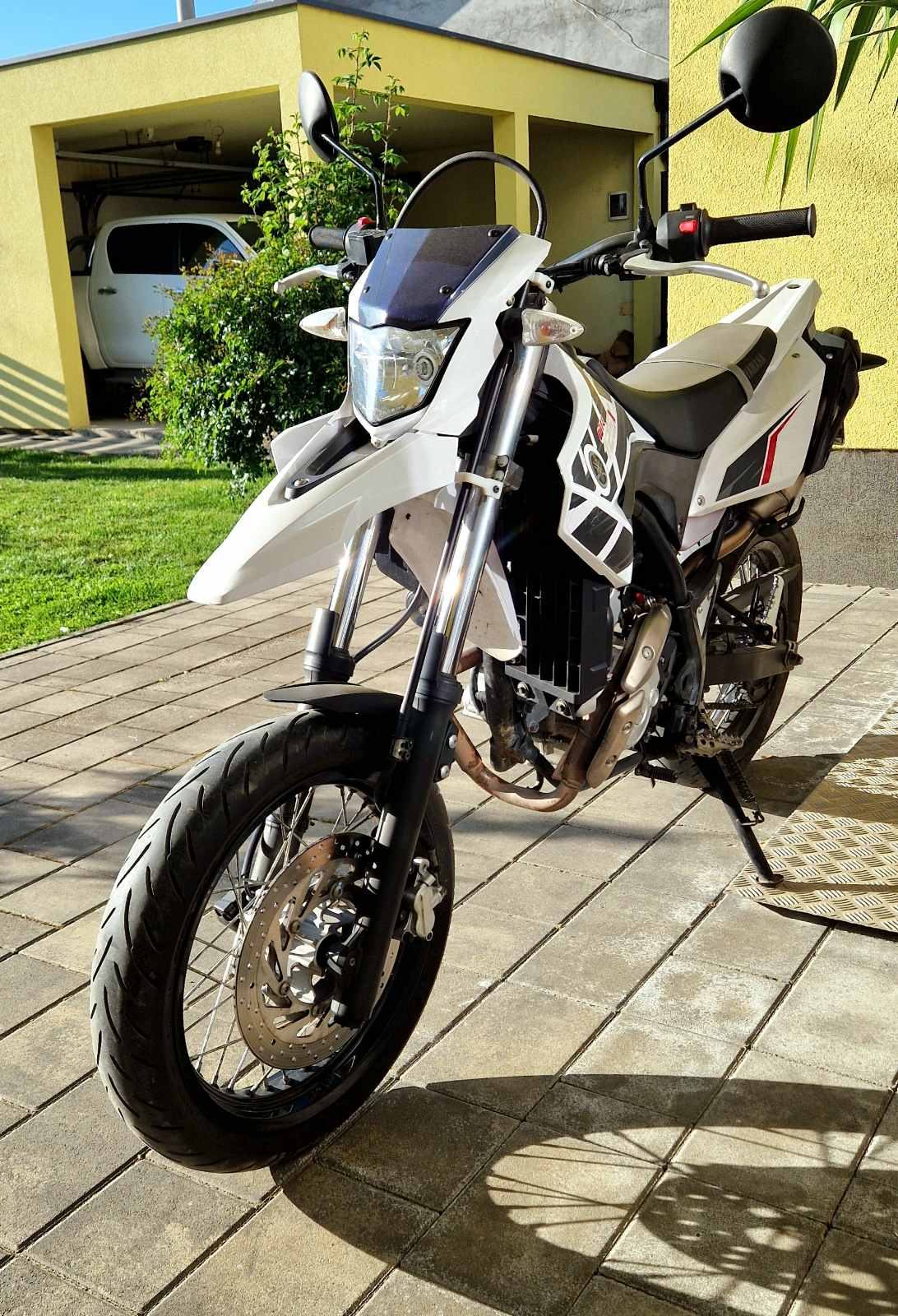 Yamaha WR125X 125 cm3, 2016 god.