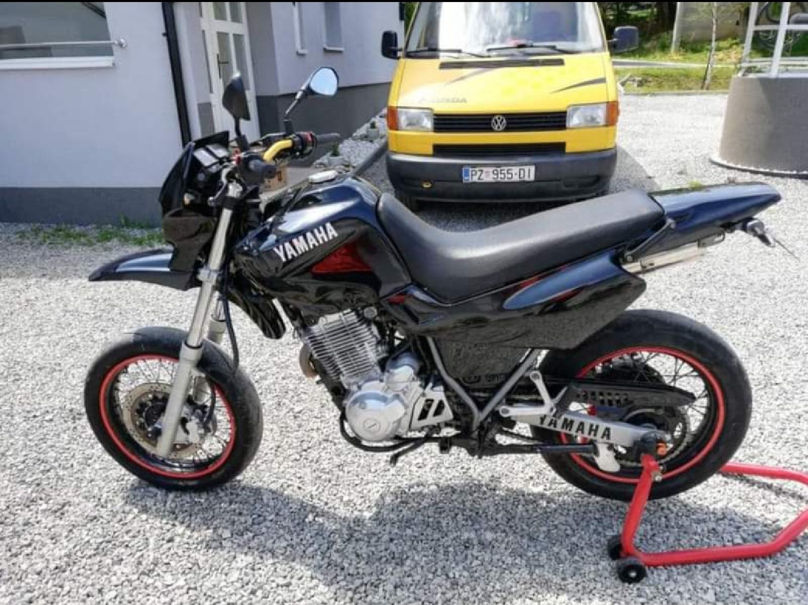 Yamaha XT600E 599 cm3, 2000 god.