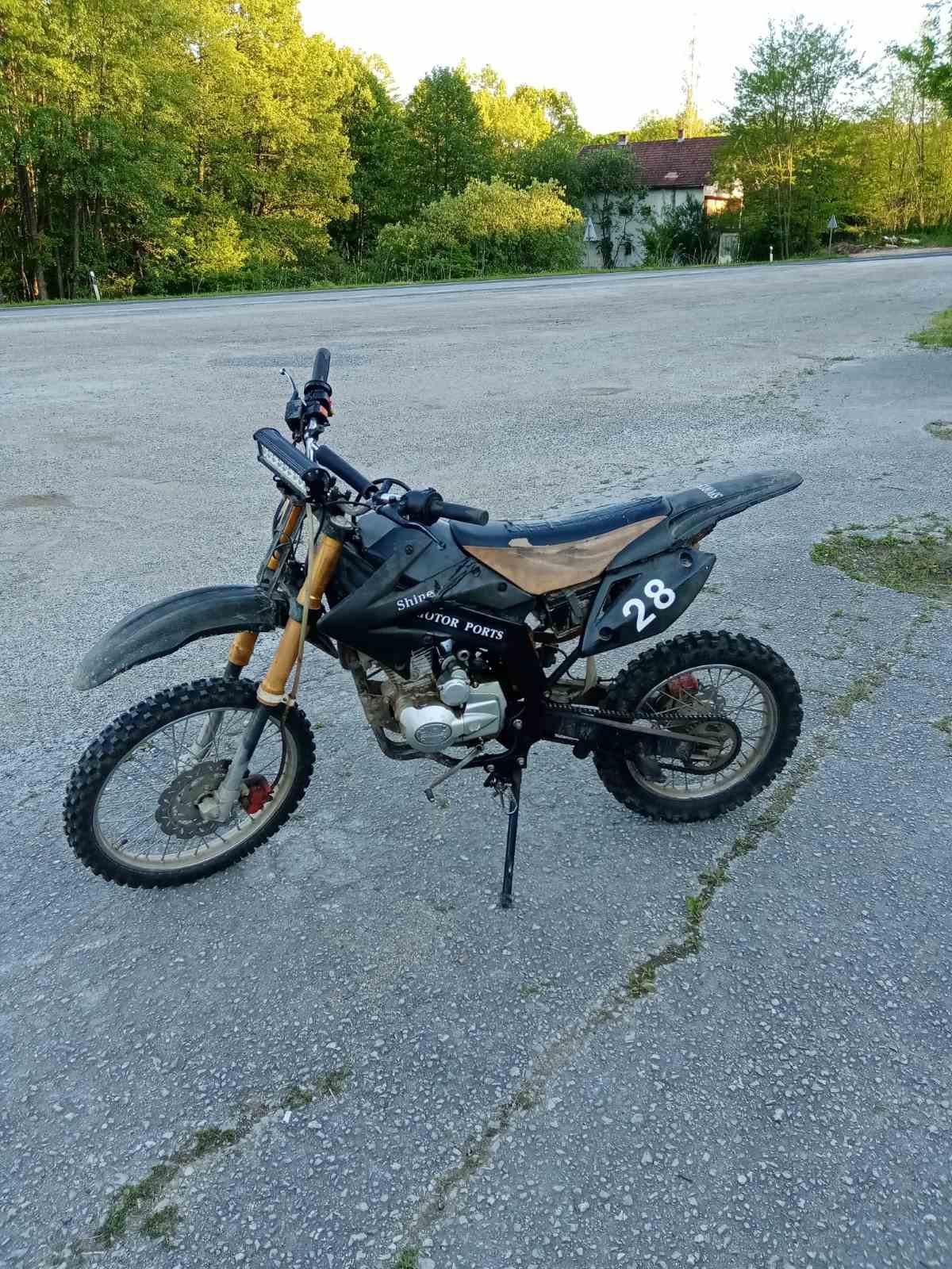 Zongshen Cross 125 125 cm3, 2014 god.