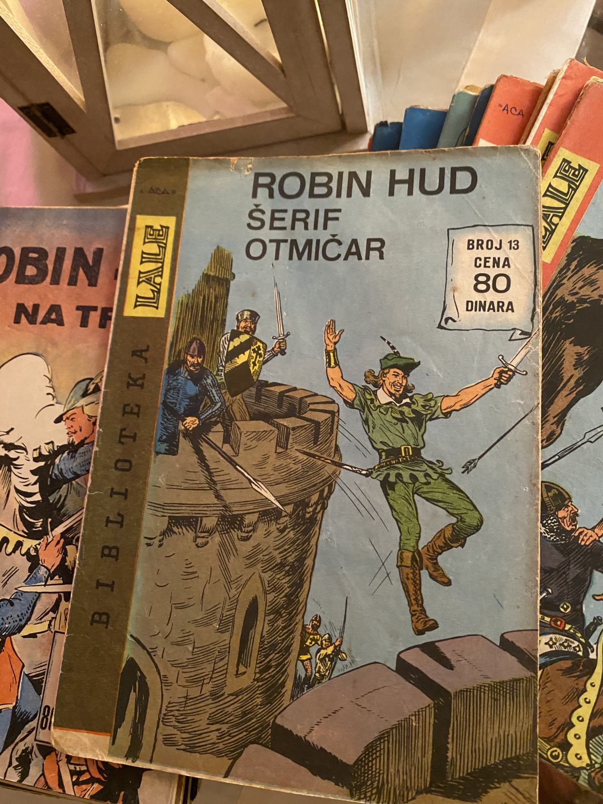 Biblioteka LALE br. 13 Robin Hook