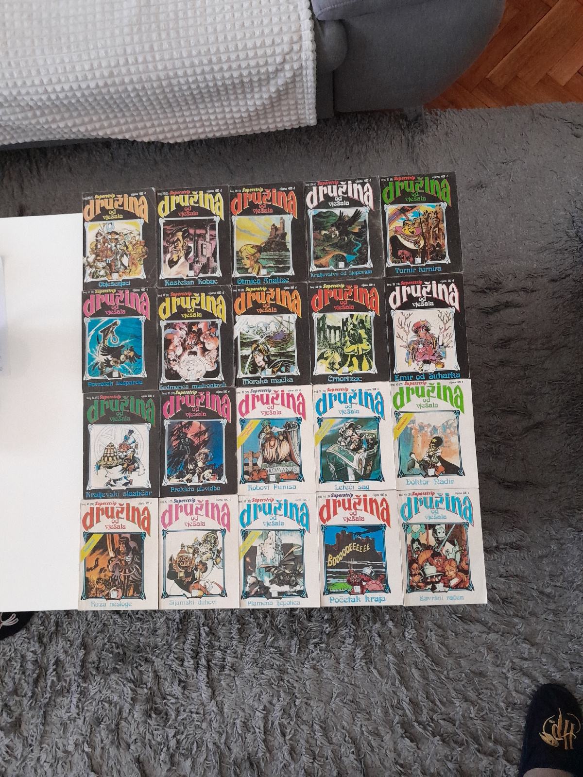 DRUŽINA OD VJEŠALA KOMPLET 1 - 20