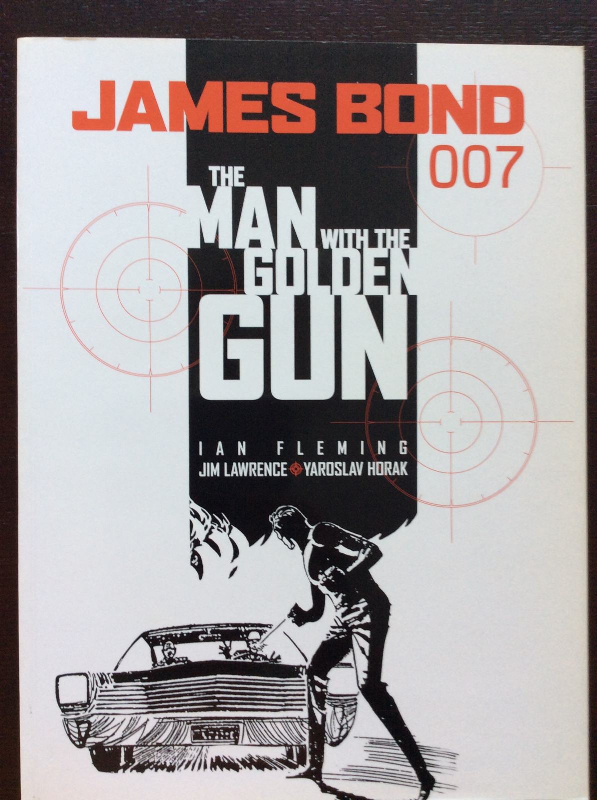 JAMES BOND 007 - THE MAN WITH THE GOLDEN GUN