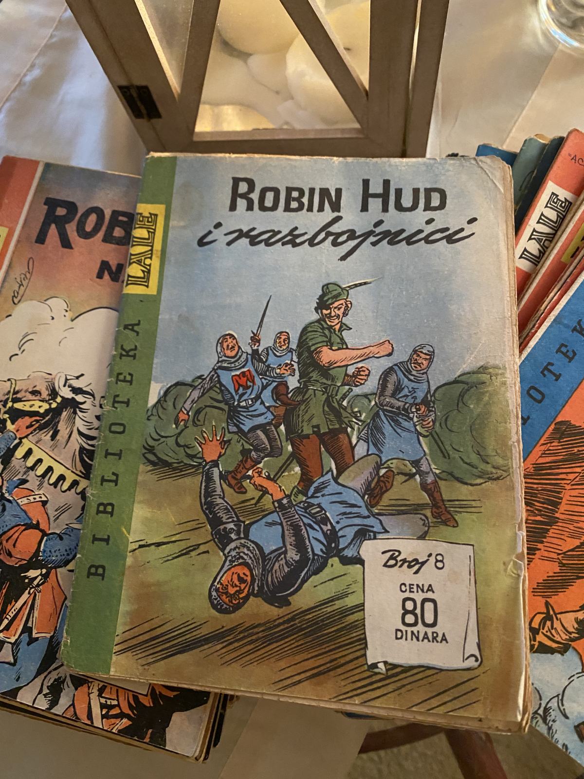 LALE br 8, Robin Hood FORUM Novi Sad