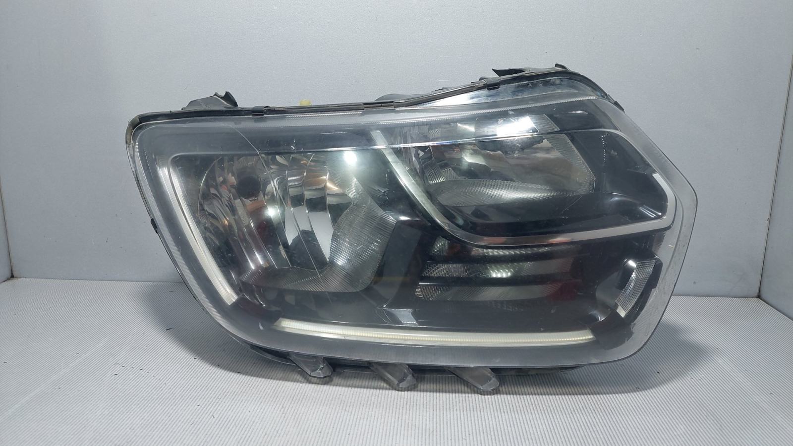 FAR DACIA DUSTER > 17- 260101133R