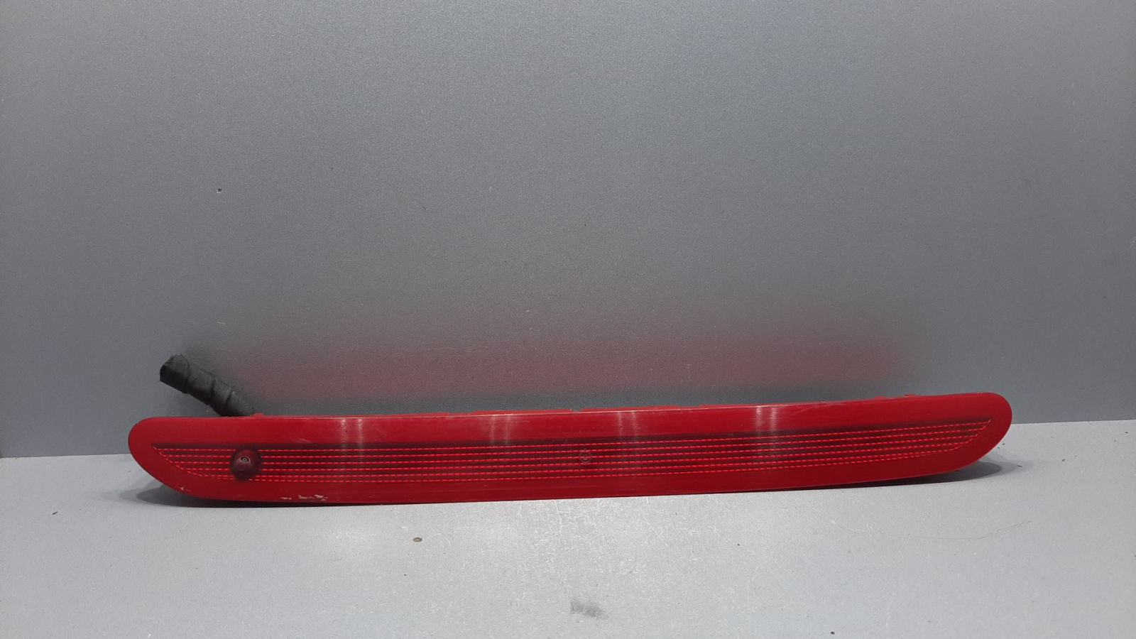 STOP SVJETLO VW GOLF 7 > 12-16 5K0945087C
