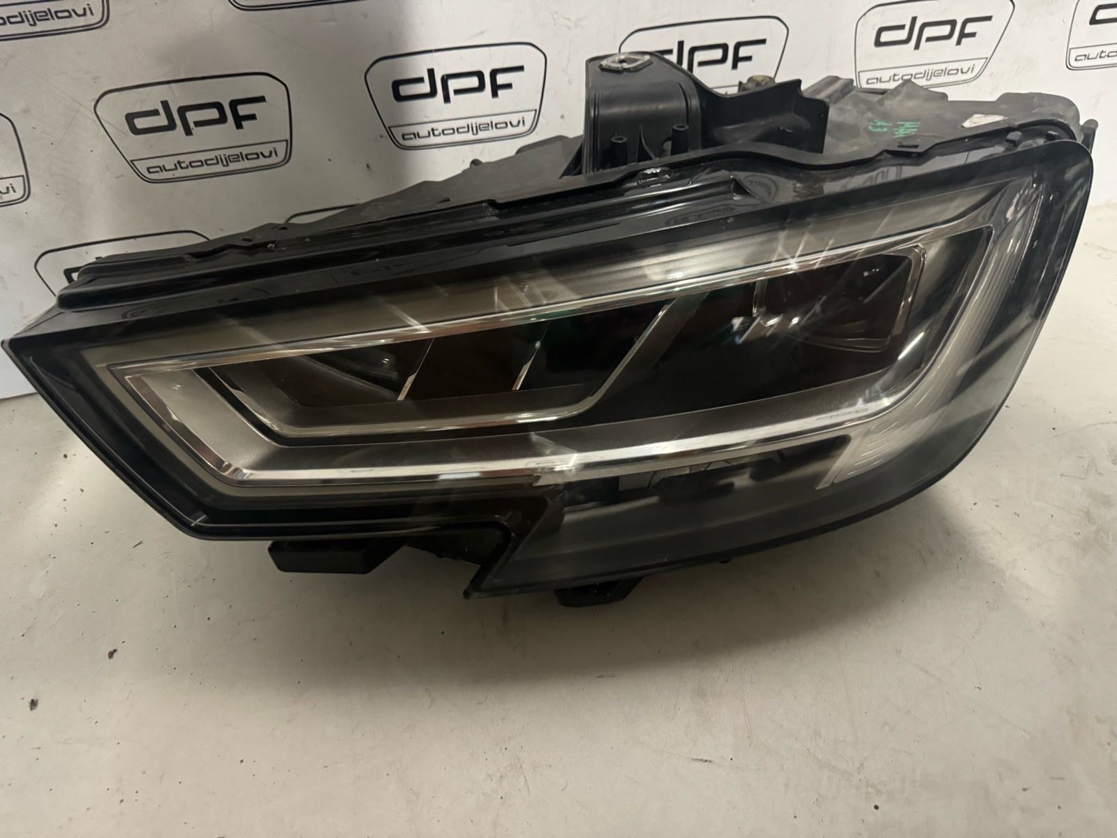 Audi A3 8V matrix far lijevi