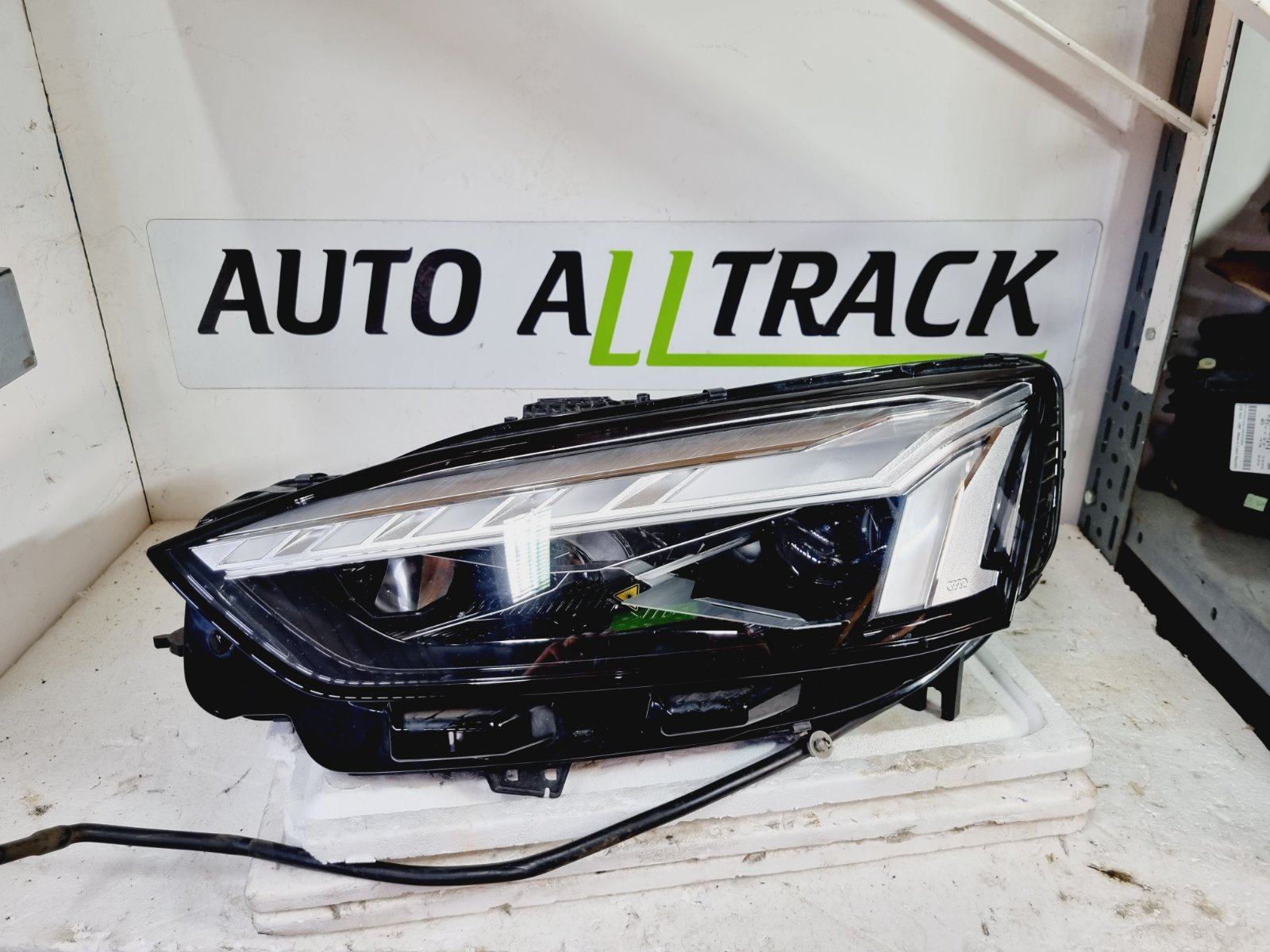 Audi a5 f5 8w facelift LED matrix laser prednji lijevi far 8W6941085A