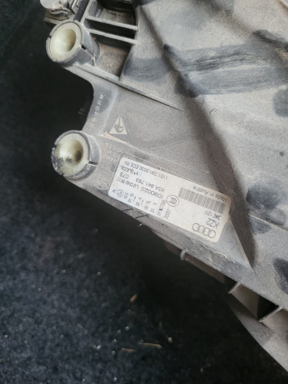 Audi Q3 Far lijevi 83A.941.783