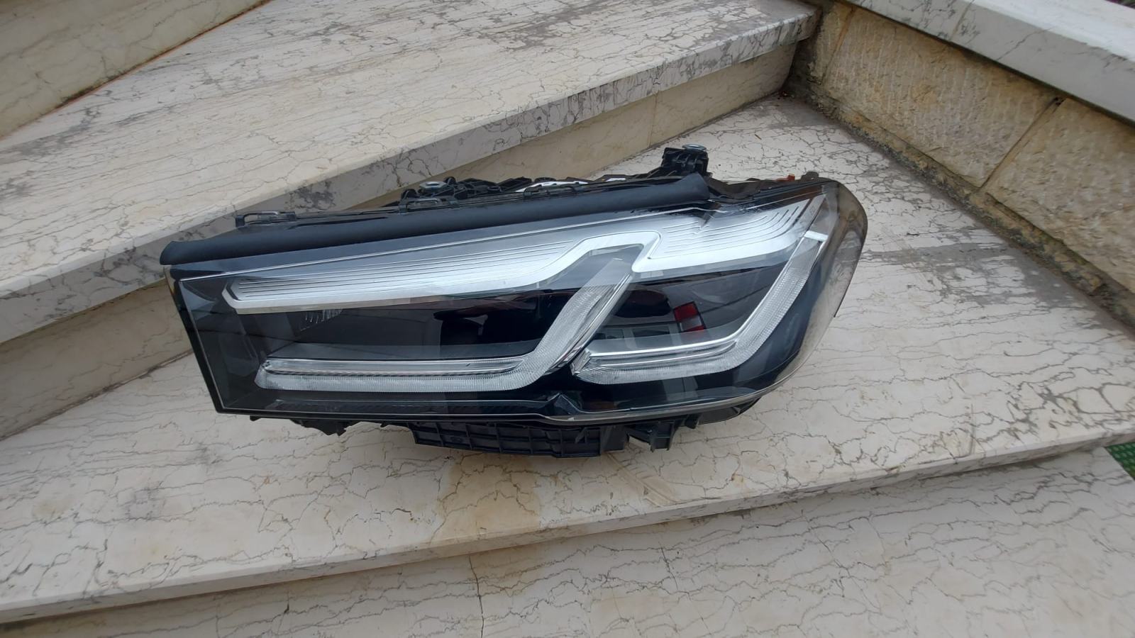 BMW G30 G31 LCI LED FAROVI 9850581