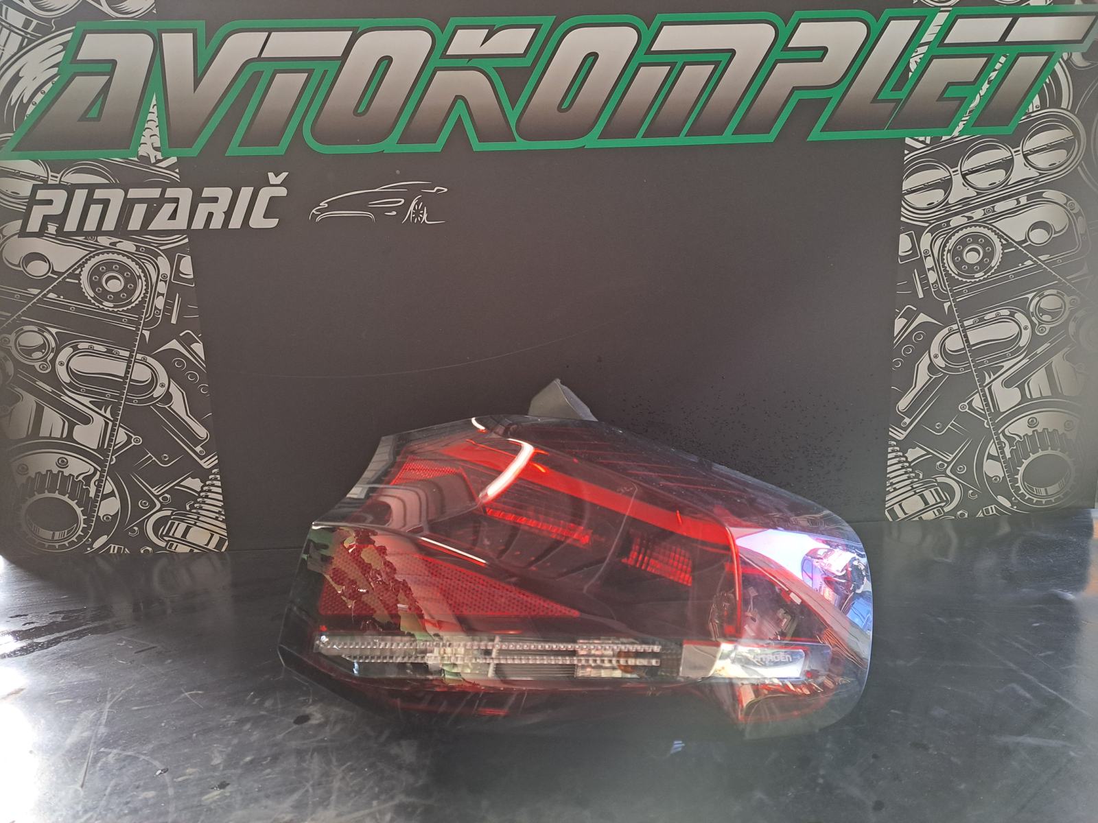 Citroen C4 mk3 2021 zadnje desno svijetlo 9831100080