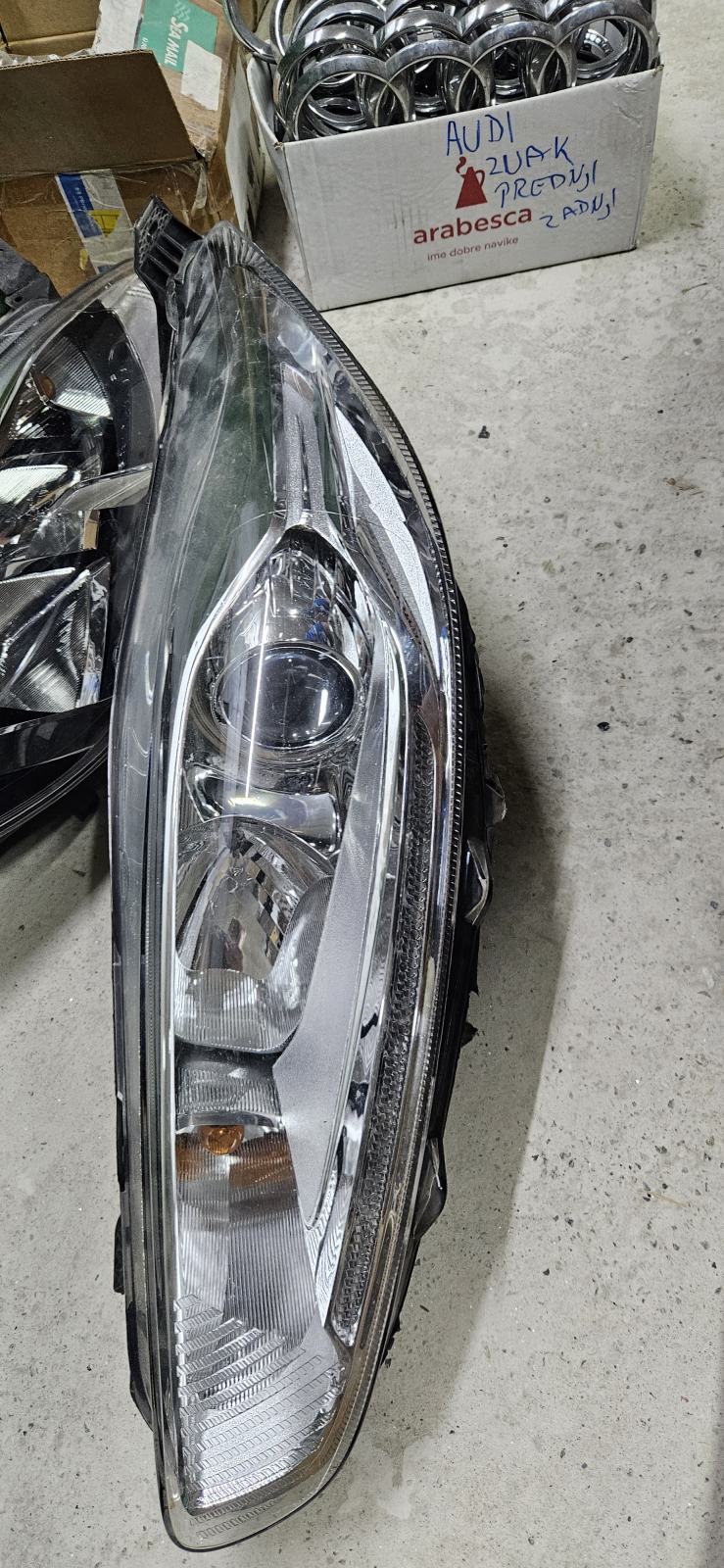 FAR LIJEVI PREDNJI DIO LED FORD FIESTA MK7 LIFT C1BB-13W030-CH