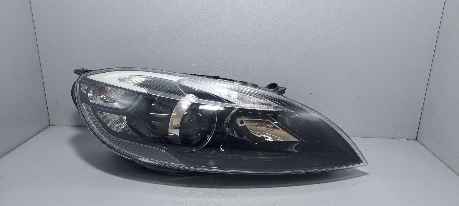 FAR VOLVO V40 > 12-16 31420008