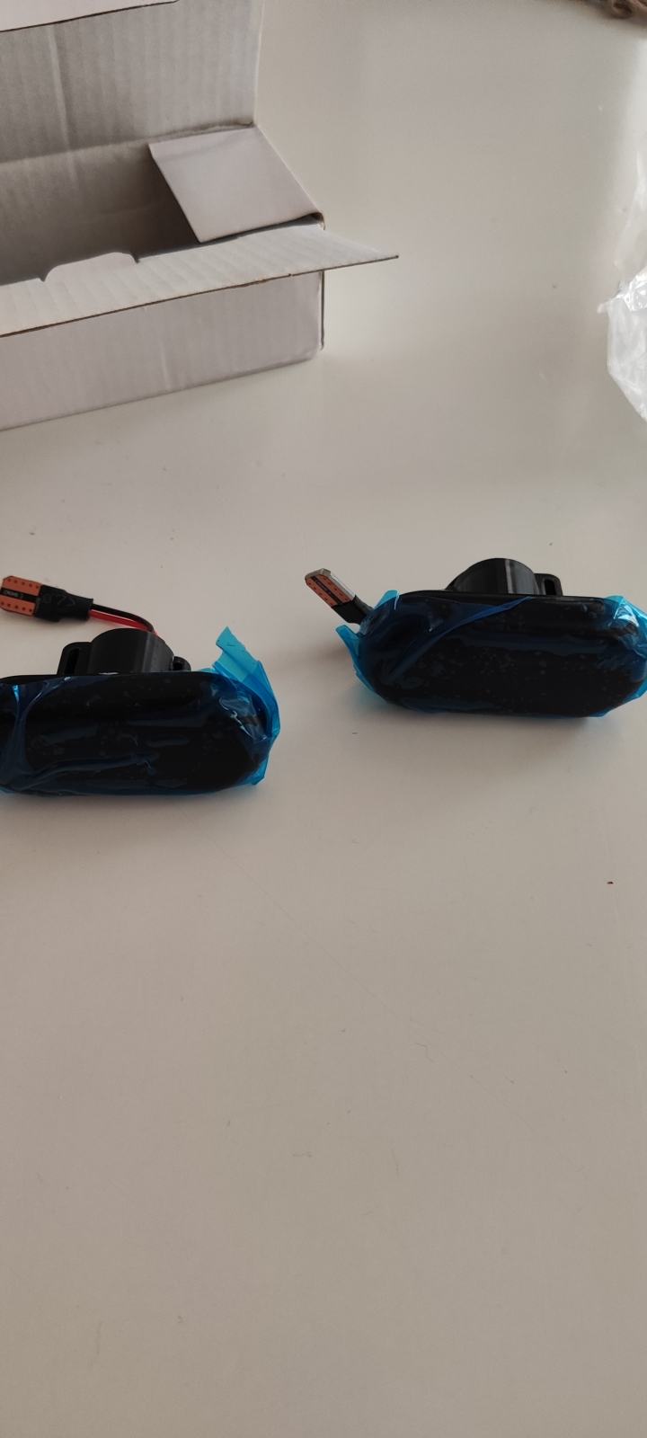 Led aktivni žmigavci za Clio 2