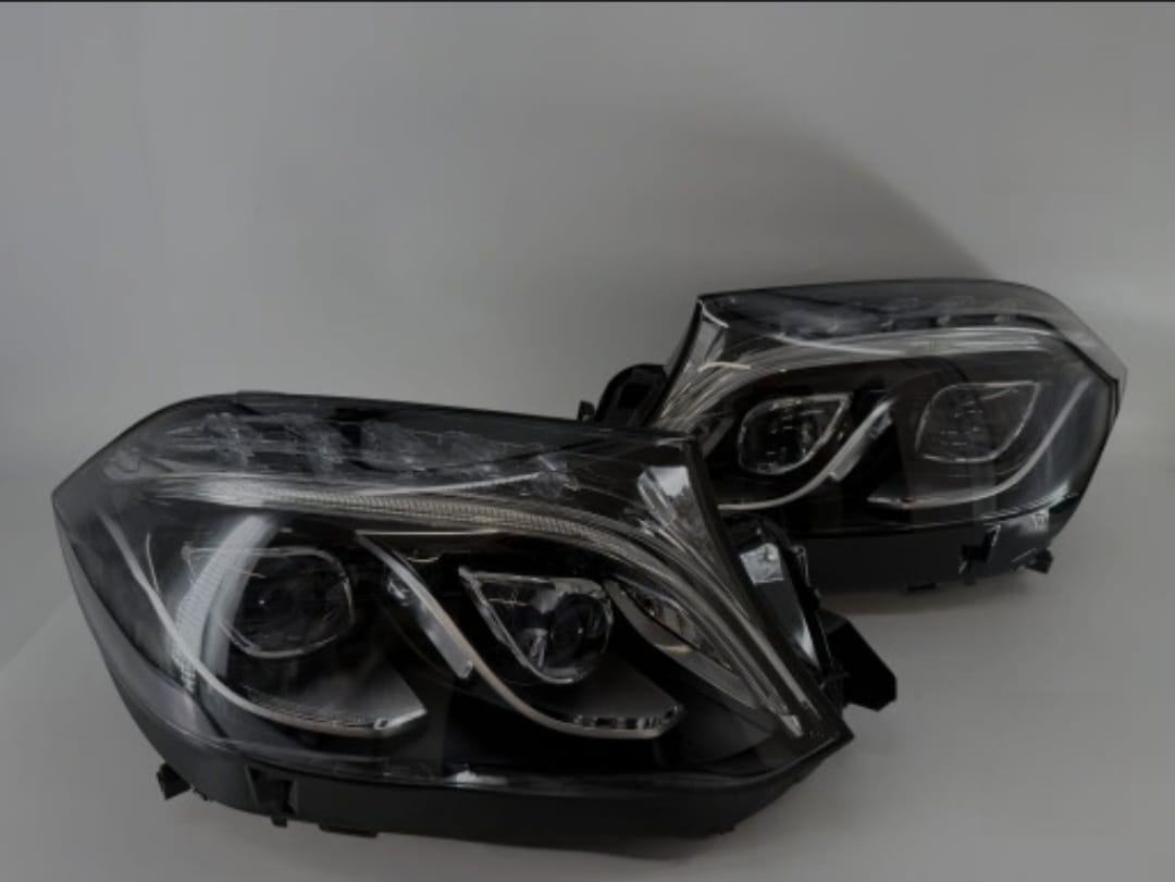 MERCEDES GLS 166 LIFT ILS LIJEVI I DESNI FAR A1669068902 A1669062803
