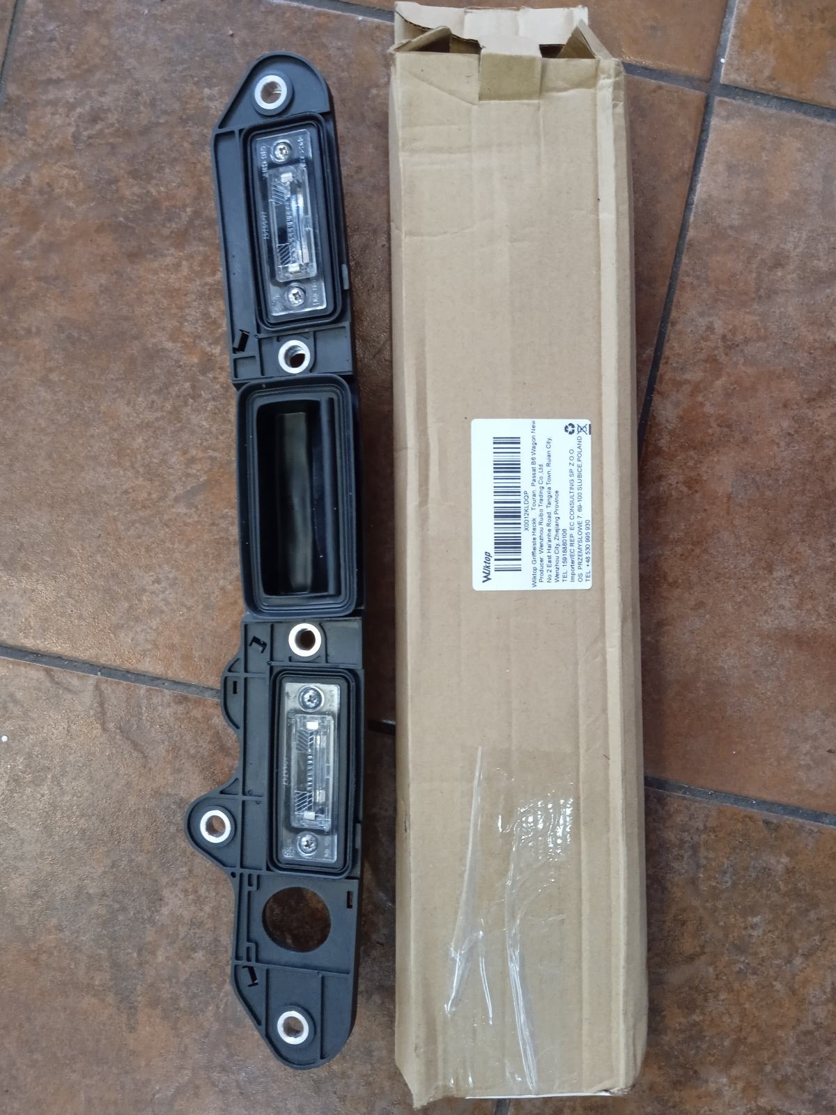 OSVJETLJENJE REG.TABLICE VW PASSAT, GOLF, TOURAN - OE 1TD827574A/L/C