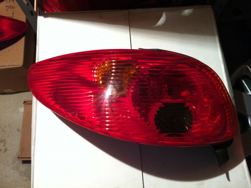 Peugeot 206 stop svijetlo