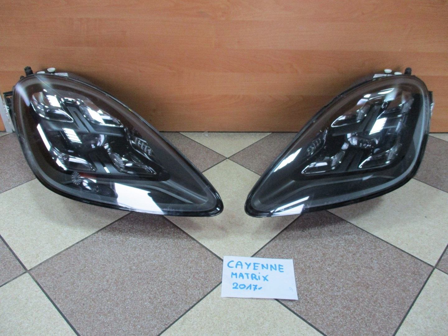 Porsche Cayenne LED MATRIX farovi