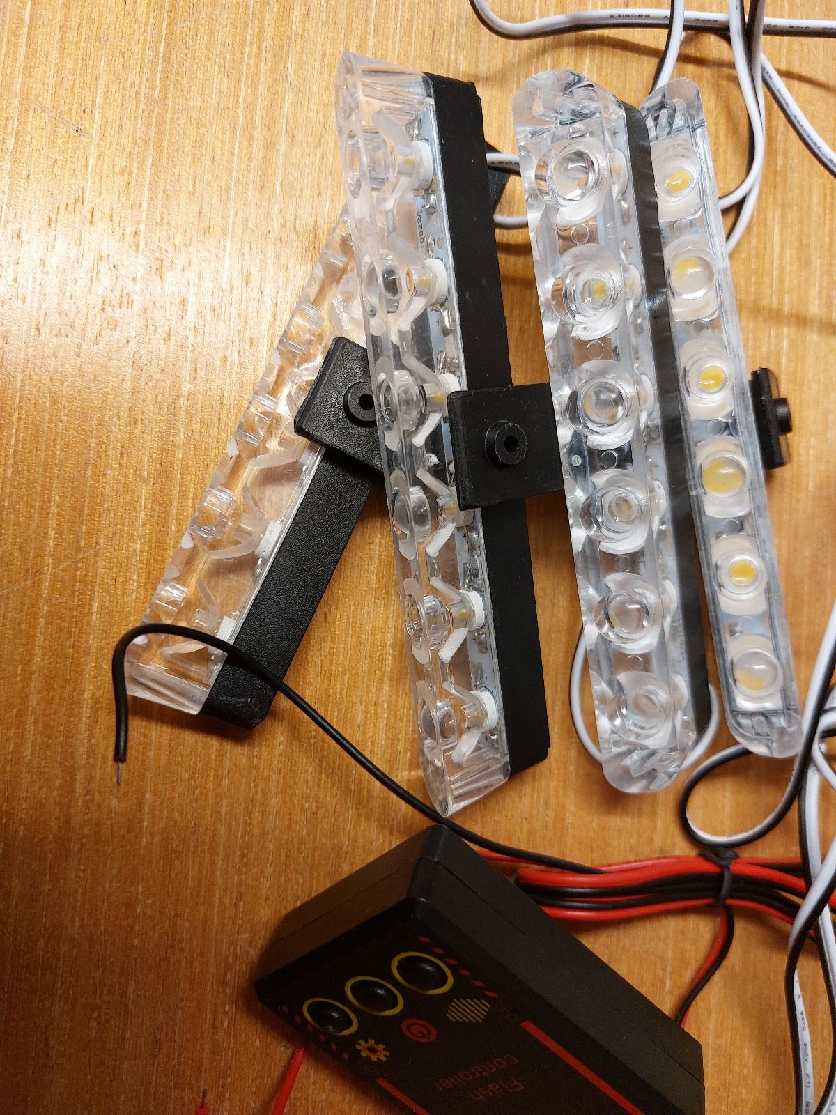 ROTACIONO LED SVJETLO ŽUTO (NOVO 12V,24V )