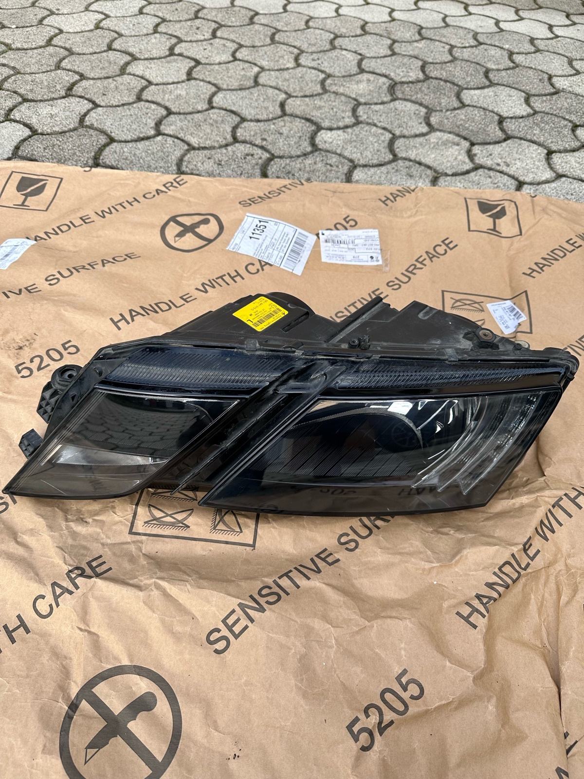 Škoda Octavia III Facelift L far halogeni 5E1941015C 5E1 941 015 C