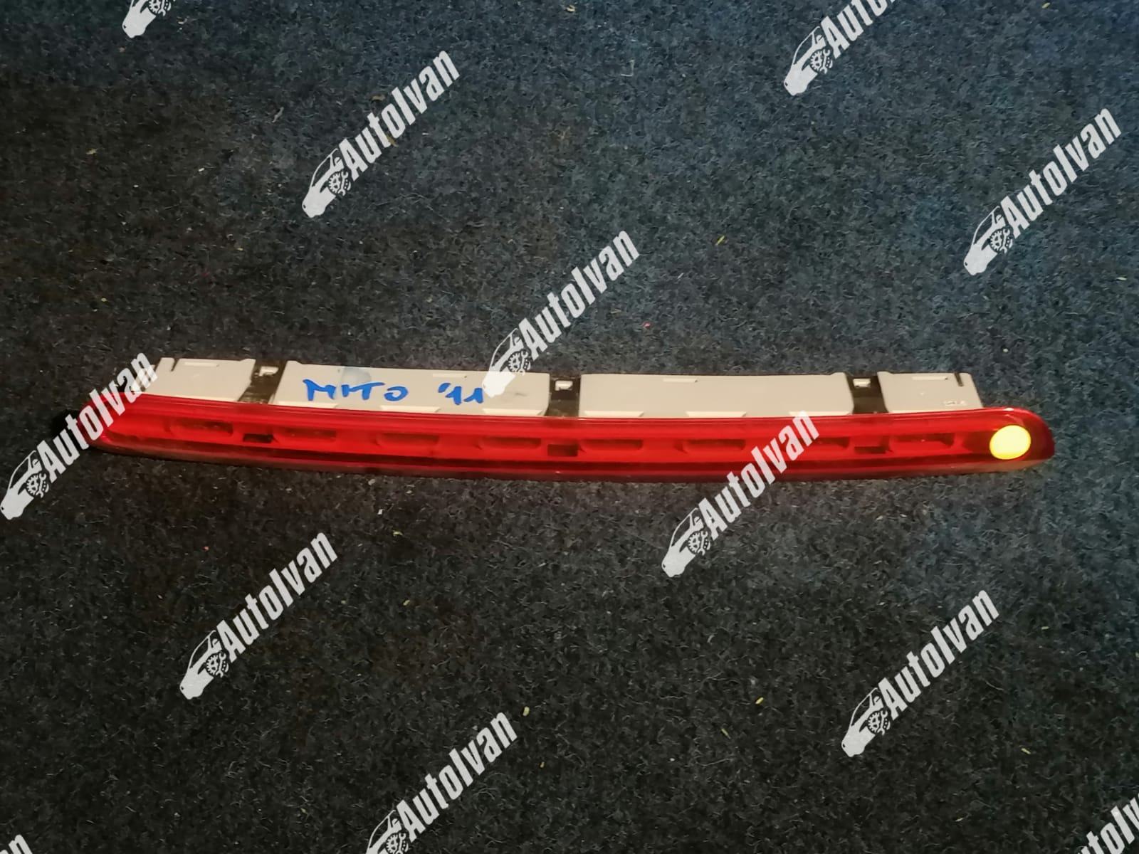 TREĆE ŠTOP SVJETLO ALFA ROMEO MITO 11