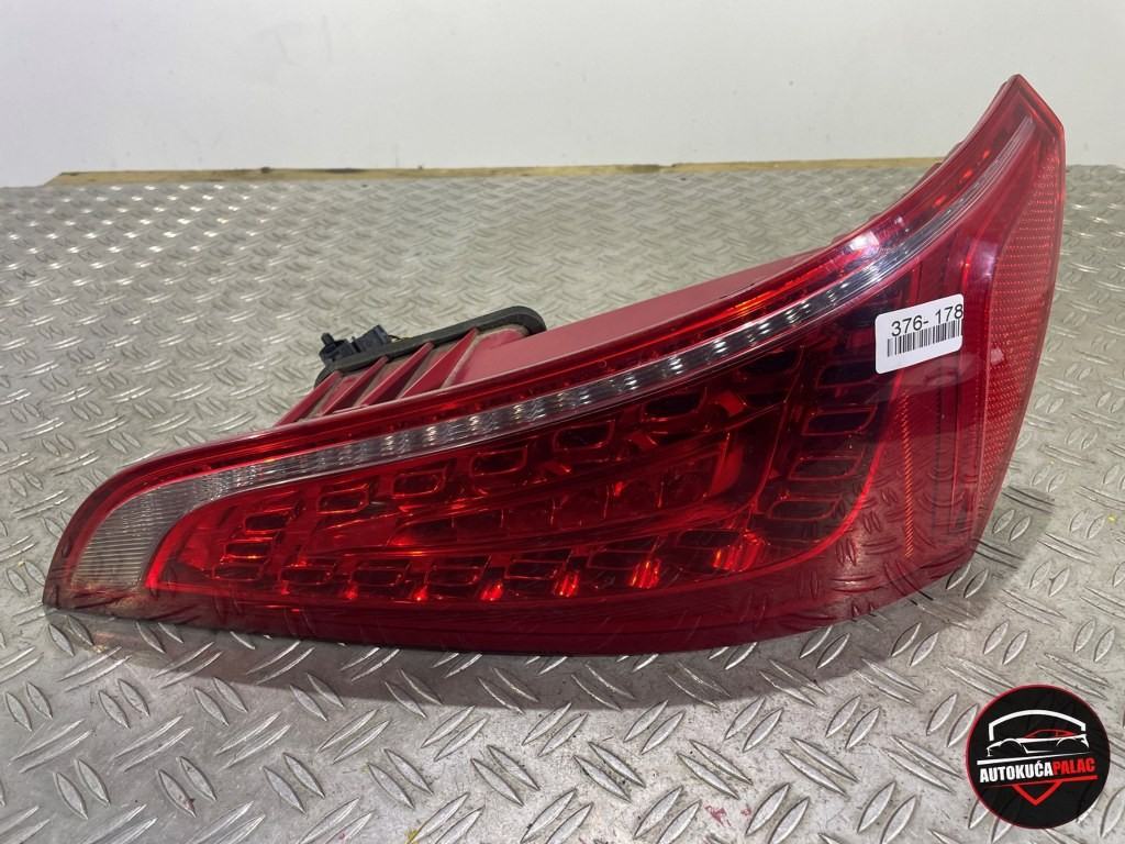 ŠTOPA AUDI Q5 8R0945094B 376-178 DESNA LED
