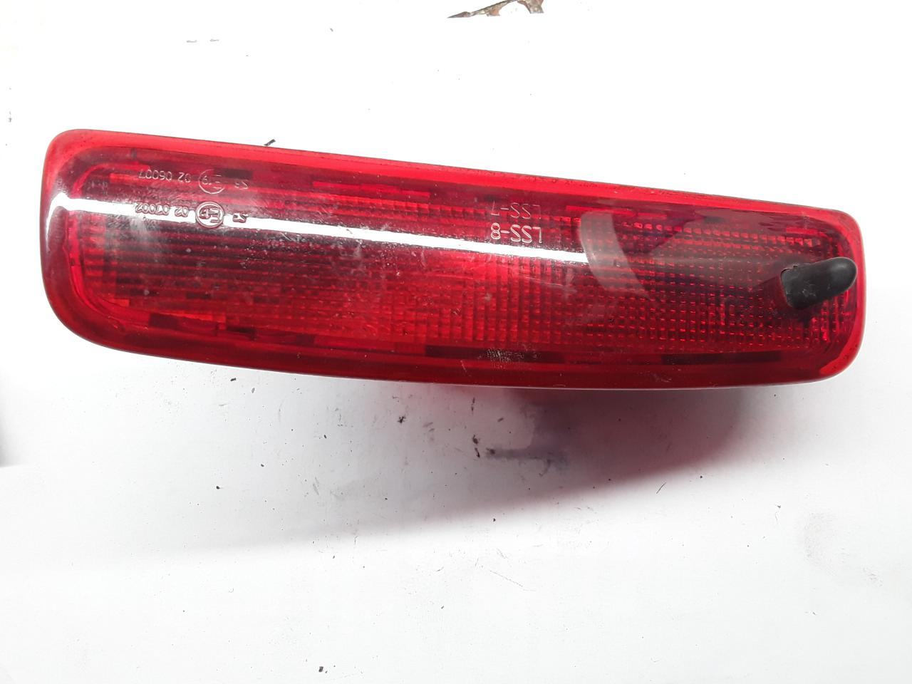 TRECE STOP SVJETLO 89037431 8200690118 Dacia LOGAN 2005-2008