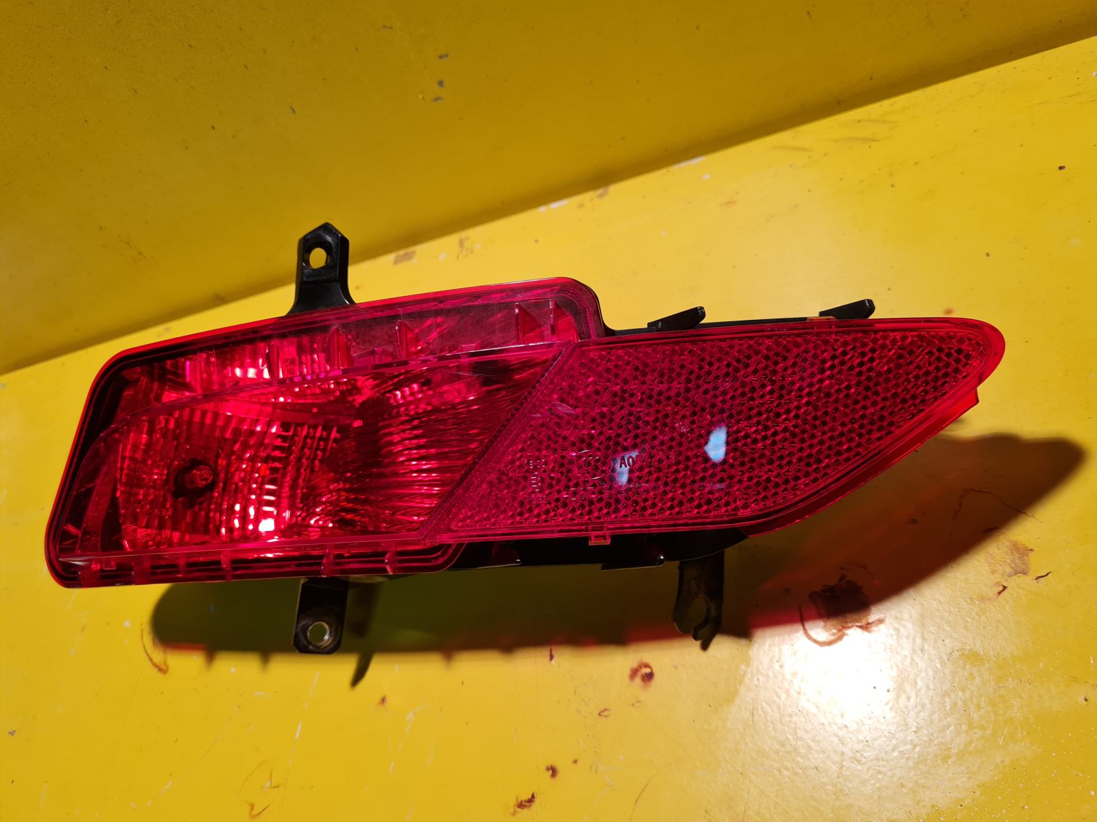 VOLVO XC60 maglenka zadnja lijeva, 31353285