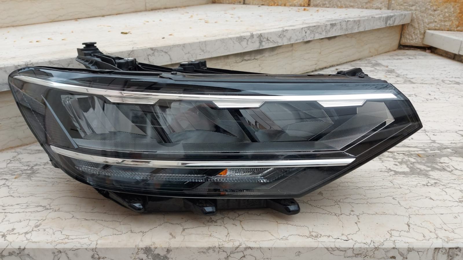 VW PASSAT B8 FAR LED 3G1 941 036