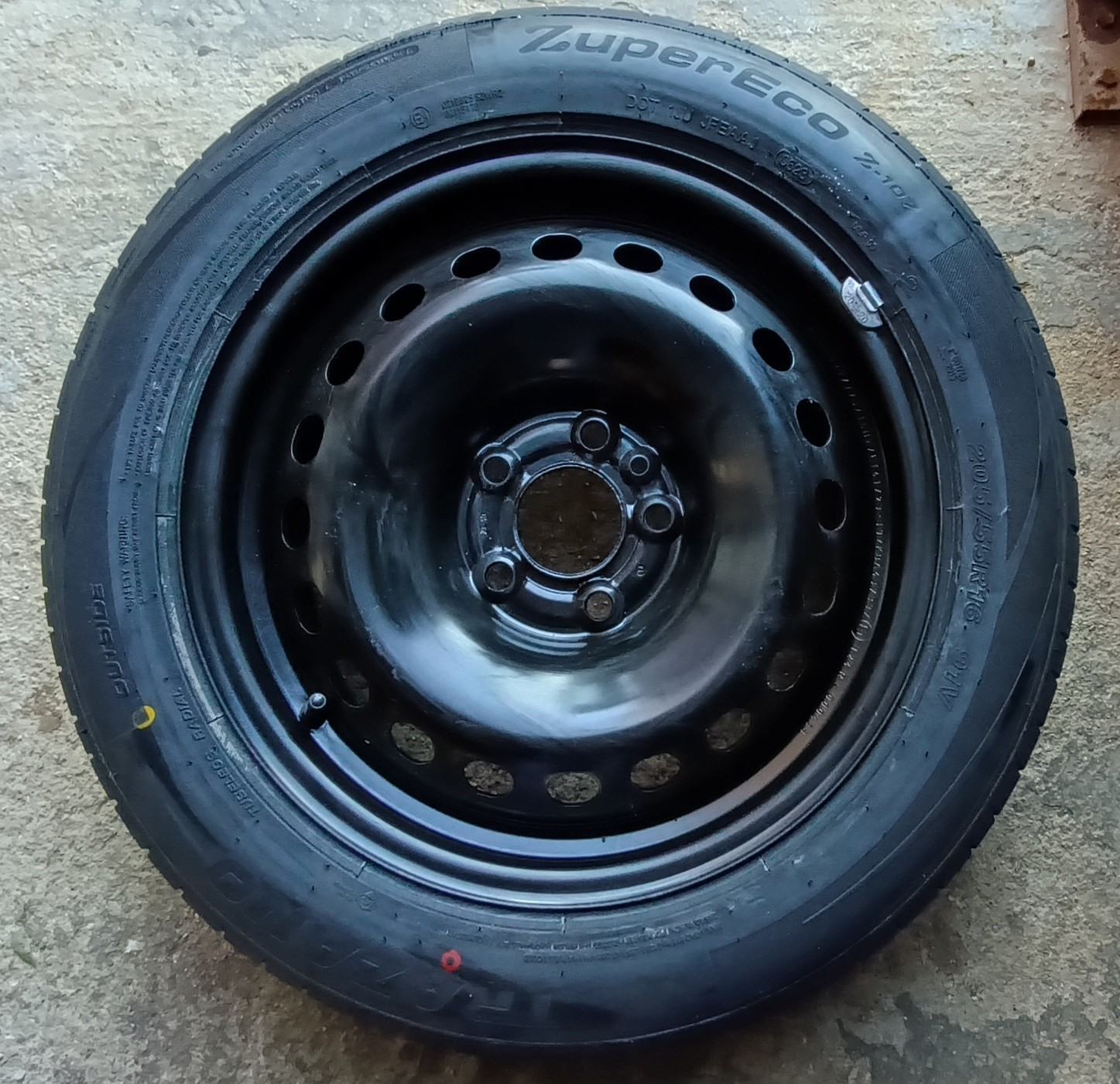 Čelična felga+guma Alfa Romeo Giulietta 16 rupe 5x110, 1 kom.