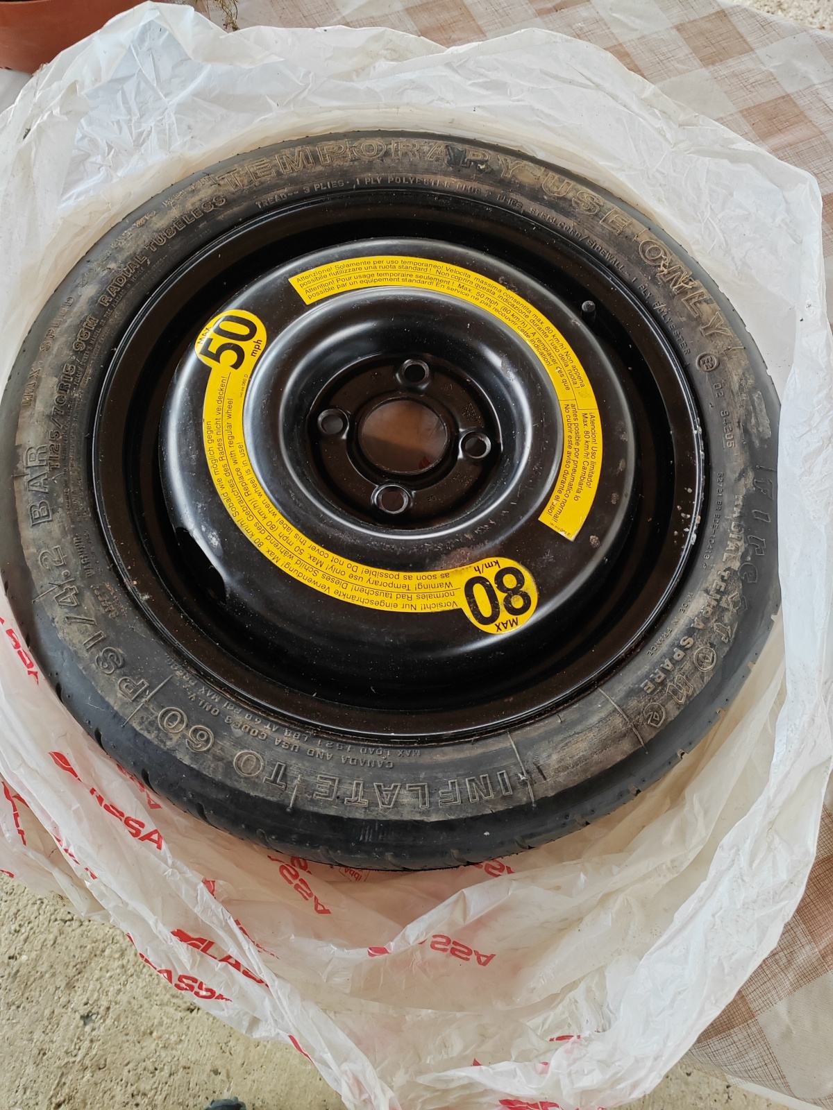 Čelična felga i guma za rezervu, VW, 15 rupe 4x100, 1 kom.