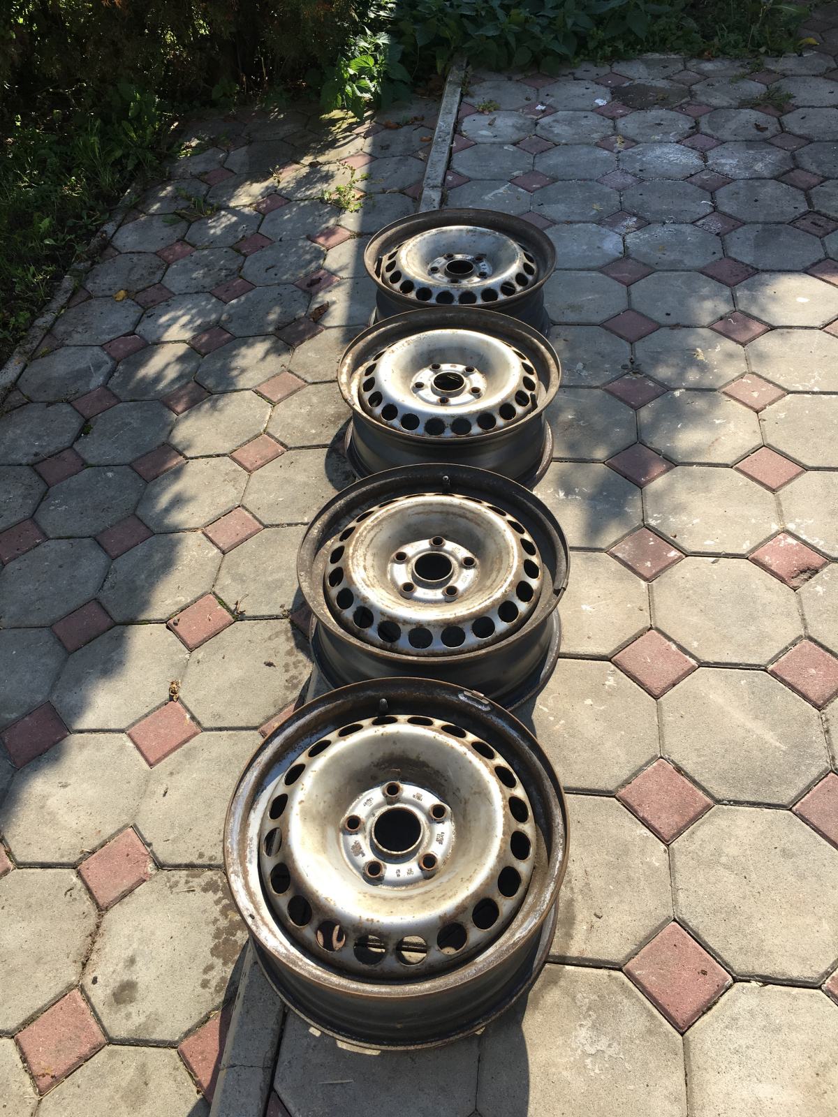 Čelične felge 15 rupe 5x112, 4 kom.