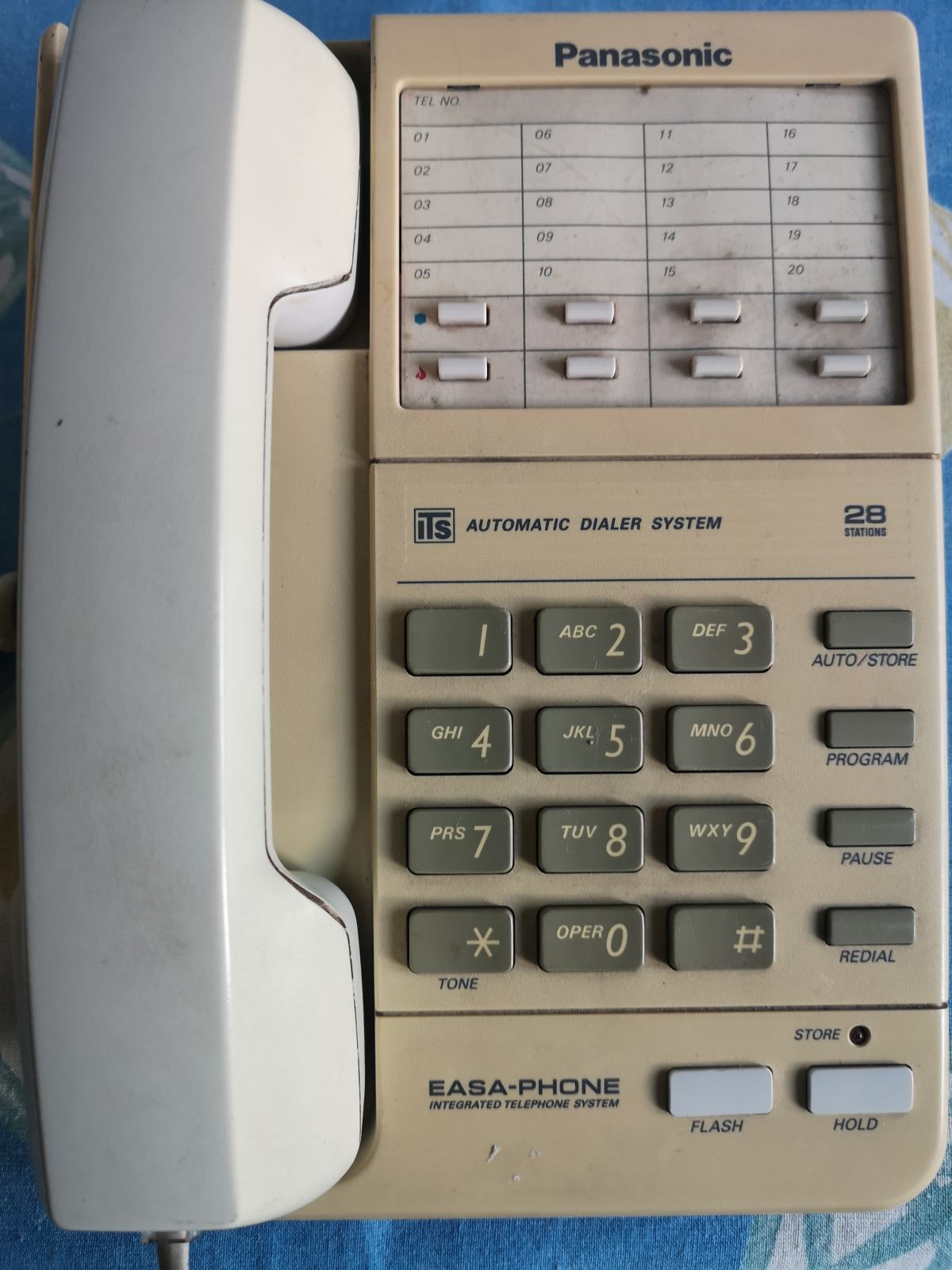 Fiksni telefon Panasonic KX-T2322
