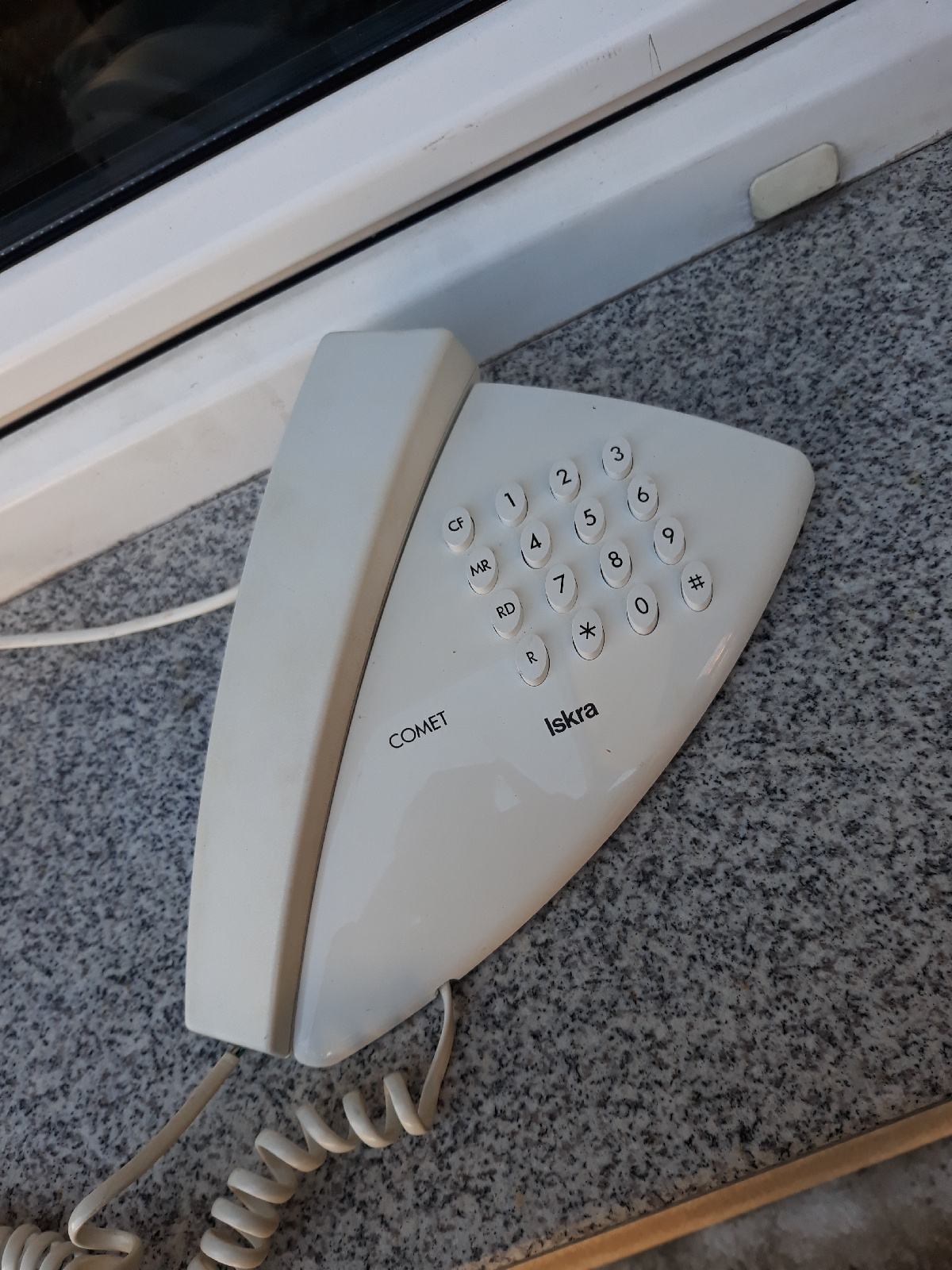 Iskra Comet kućni telefon